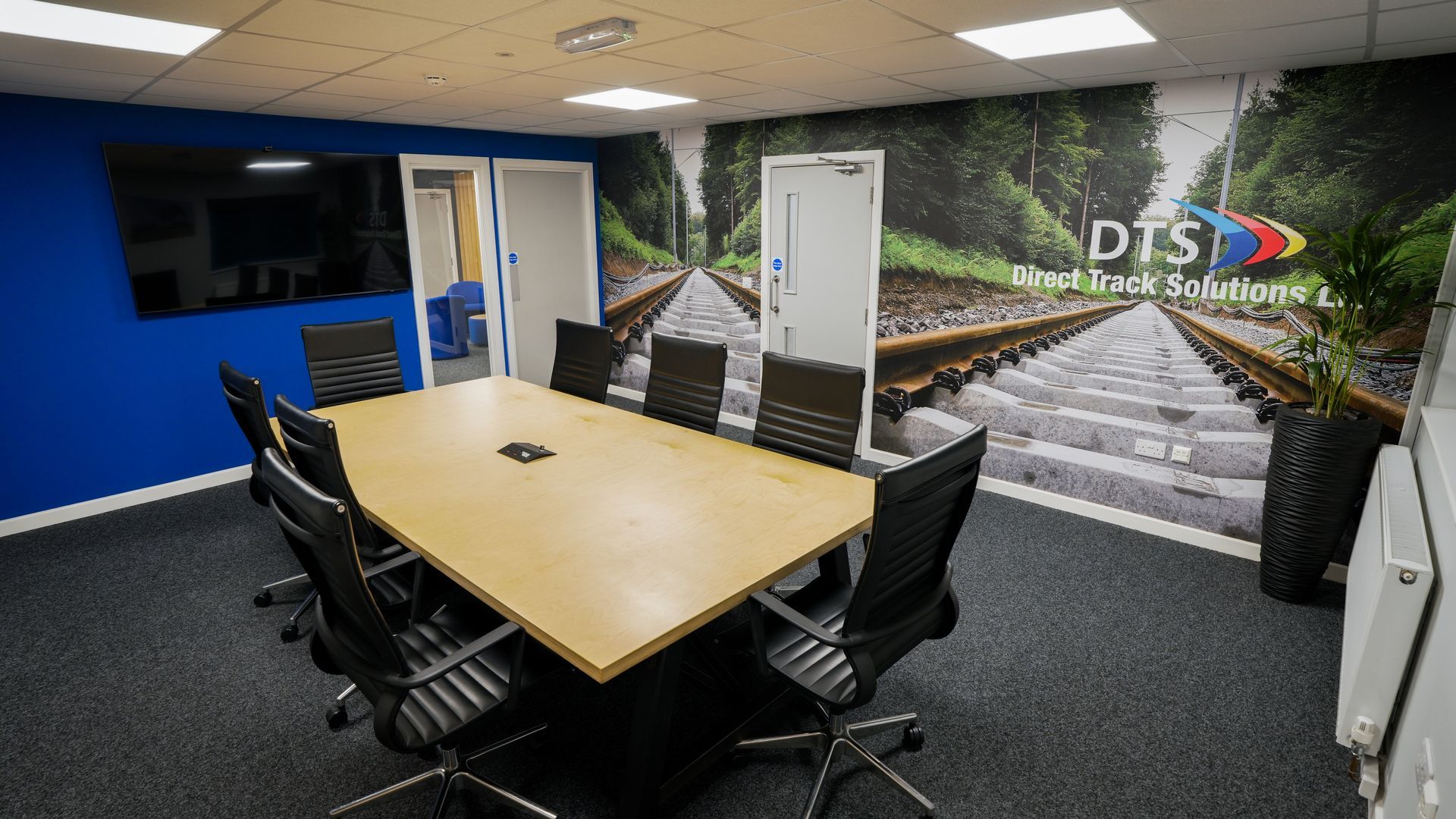 Home | Direct Track Solutions