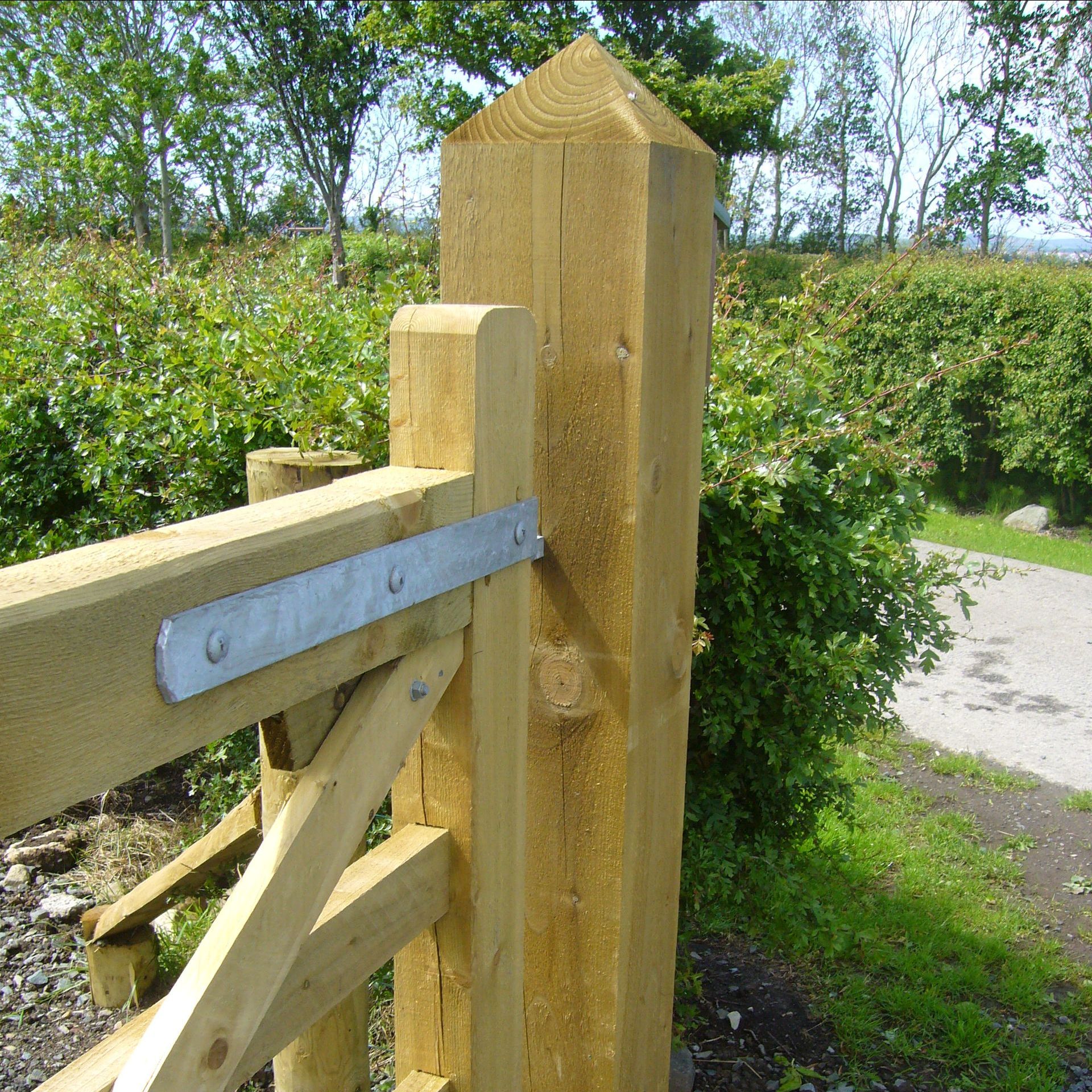 Timber & Composite Fence & Deck Products | A Diamond & Son (Timber) Ltd