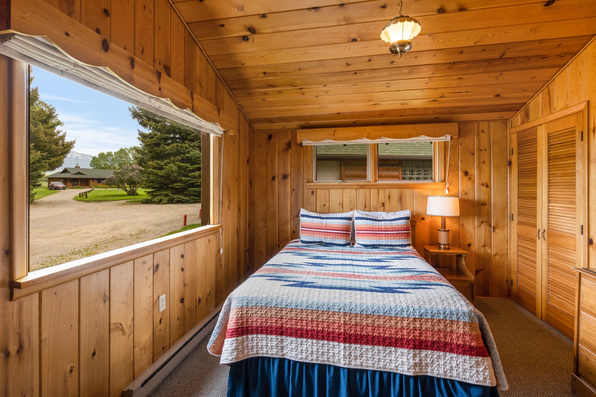 Video & Photo Gallery | El Western Cabins & Lodges