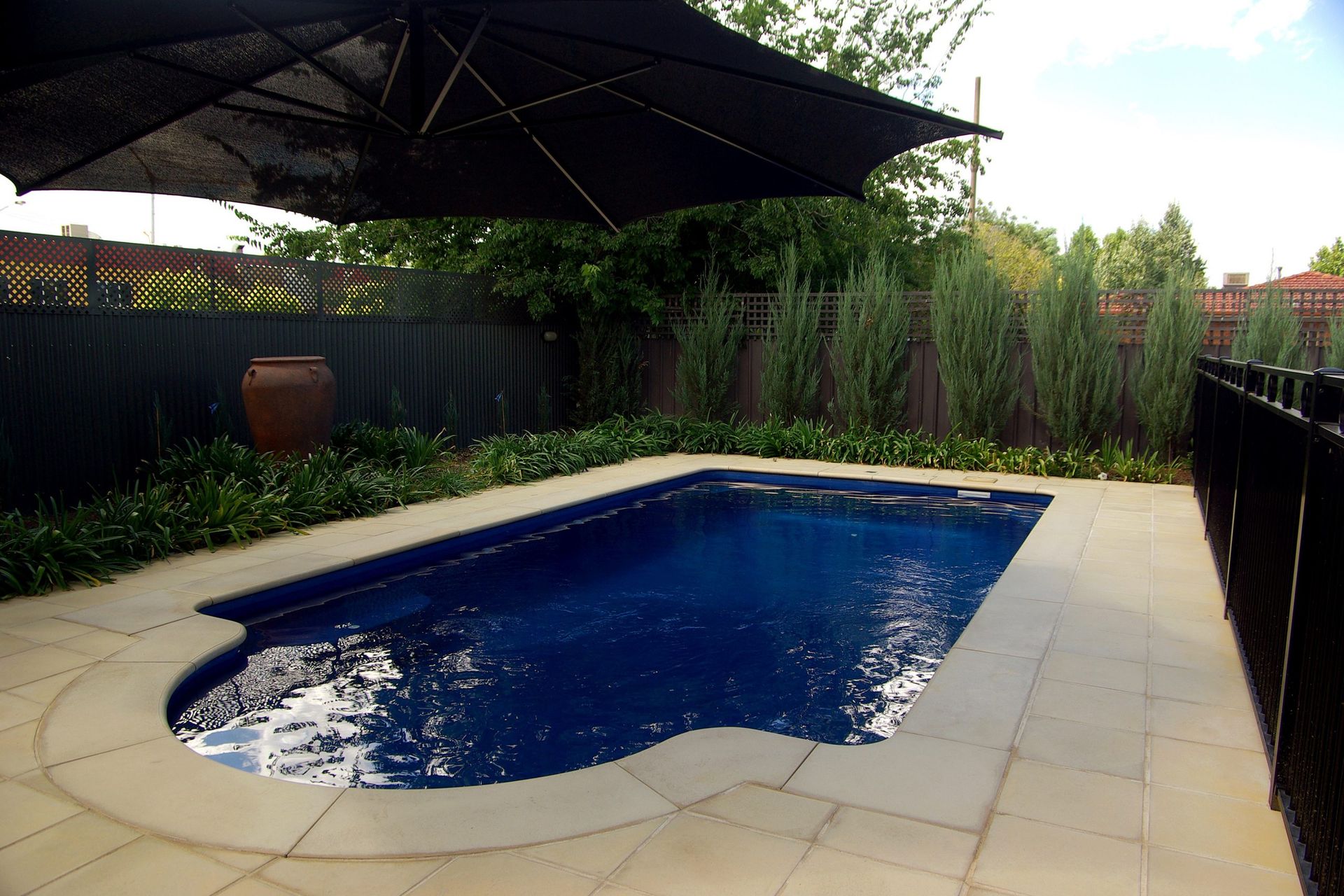 Fibreglass Pools in Wagga Wagga | Freedom Pools & Spas Riverina