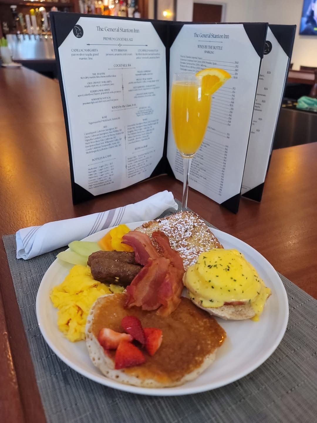 Dining | GENERAL STANTON INN | Colonial Inn by the Beach