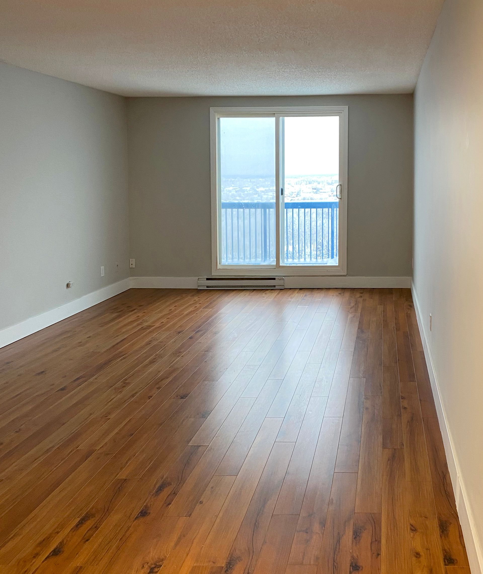 Princeton Towers | Thompson | Apartments