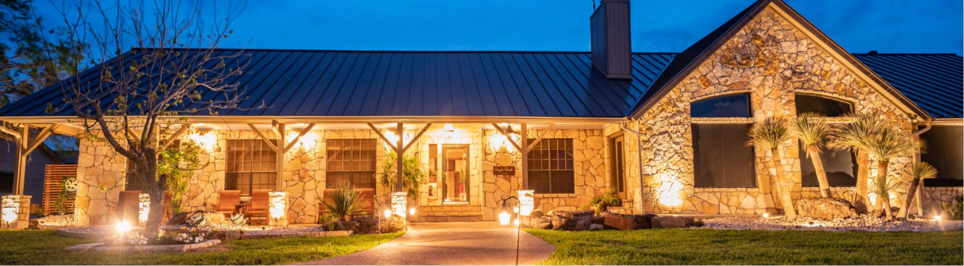 Rustic Falls at Vaughn Ranch | Main House | Pavilion