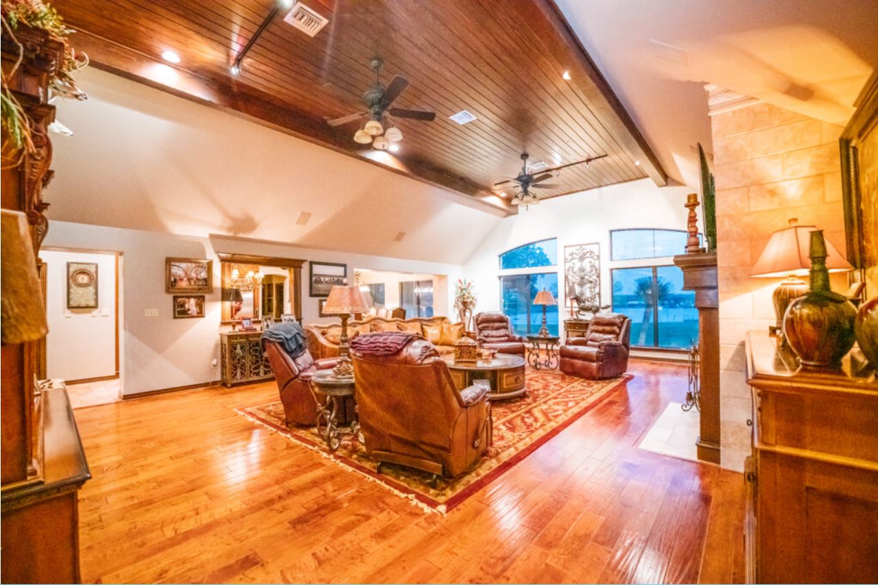 Rustic Falls at Vaughn Ranch | Main House | Pavilion