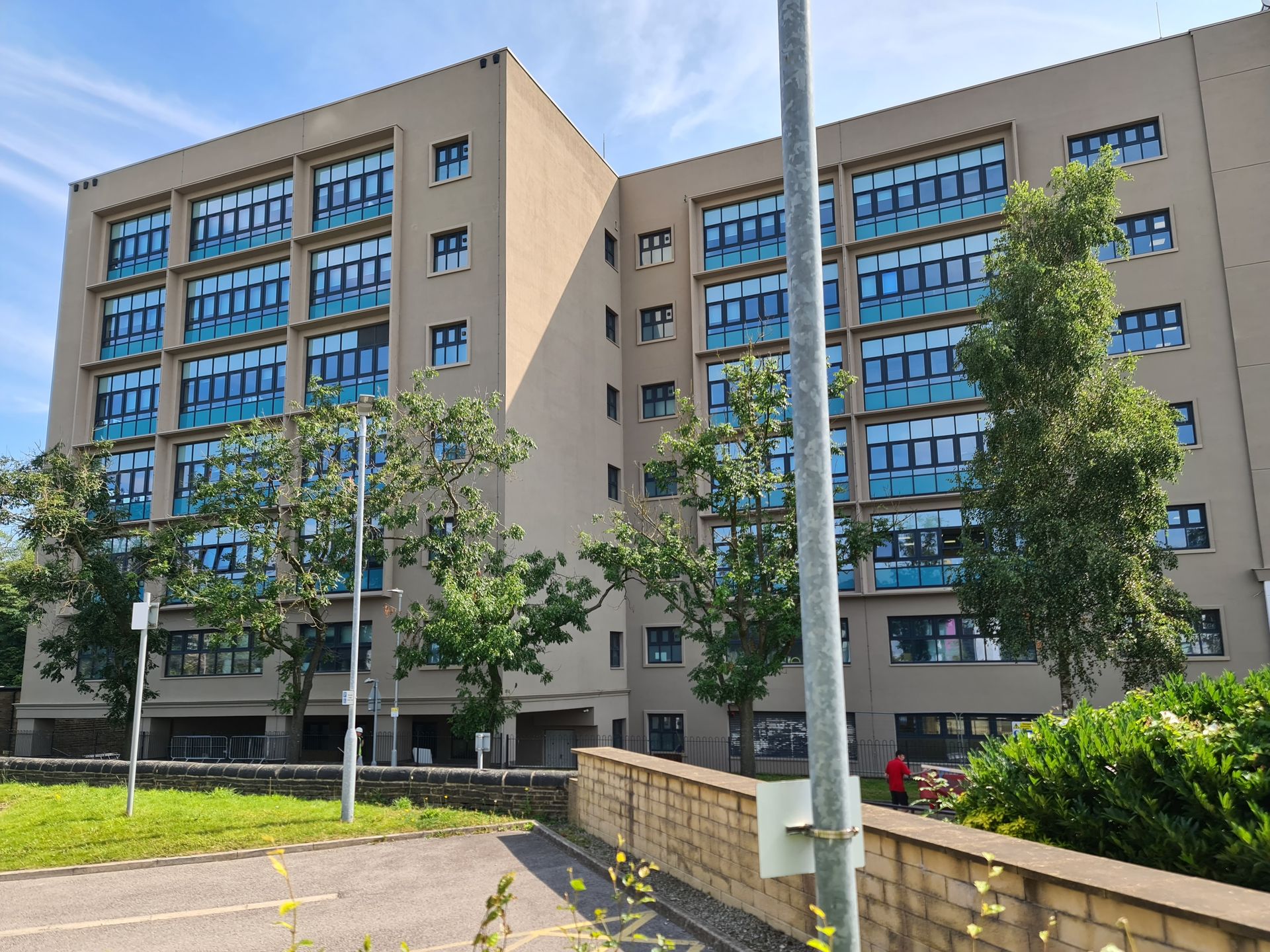 CALDERDALE College - Facade Improvements
