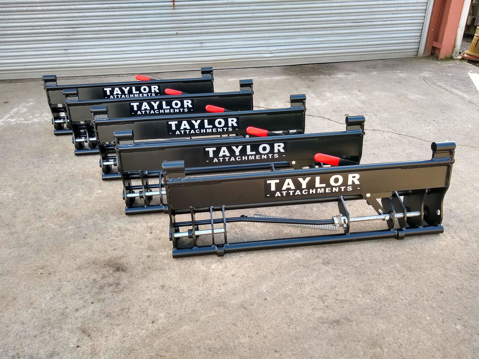 Taylor Attachments | Replacement Loader Headstocks