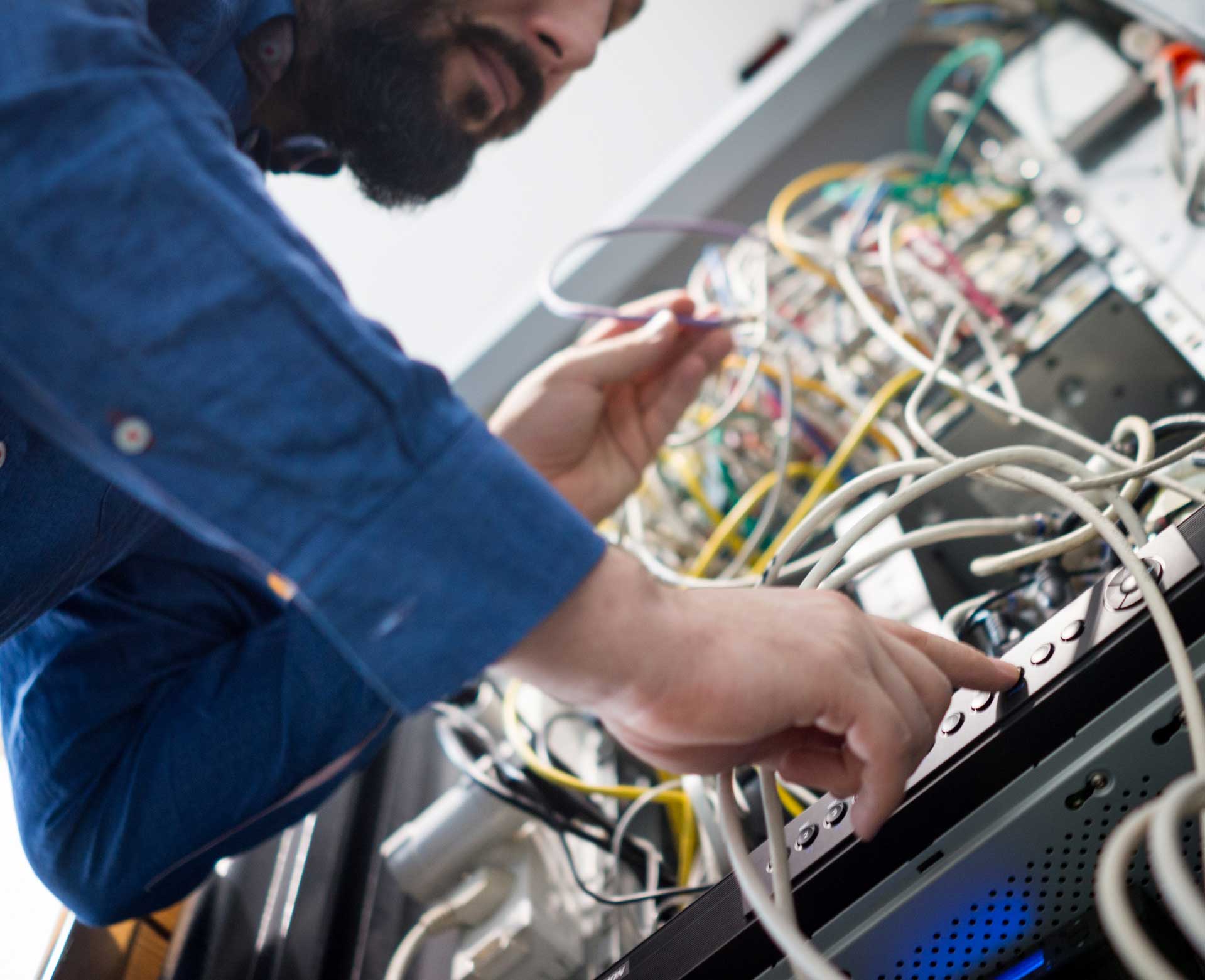 Commercial Electrician | Lee’s Summit, MO | P&L Electric LLC