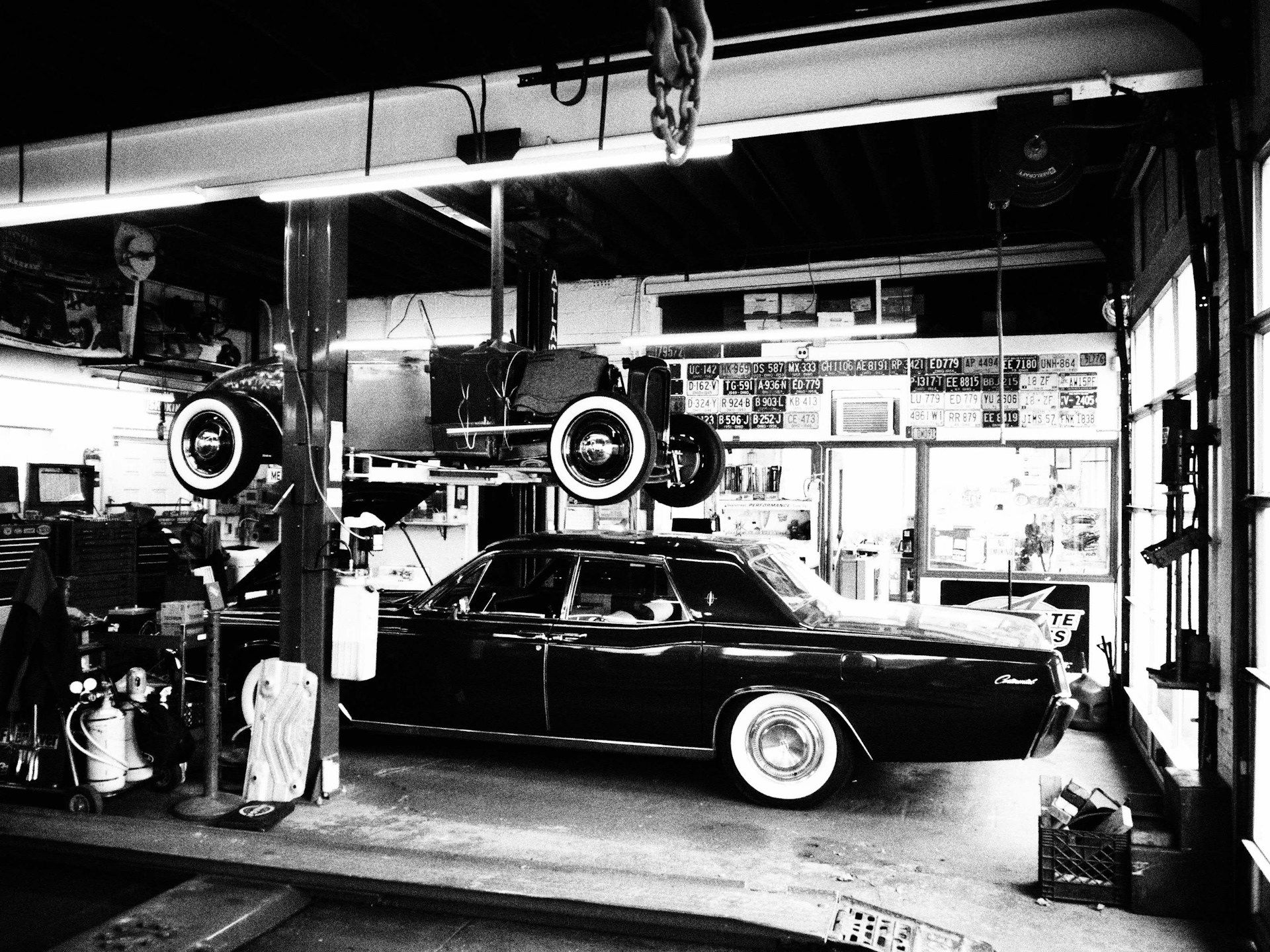 A Short History of the American Garage