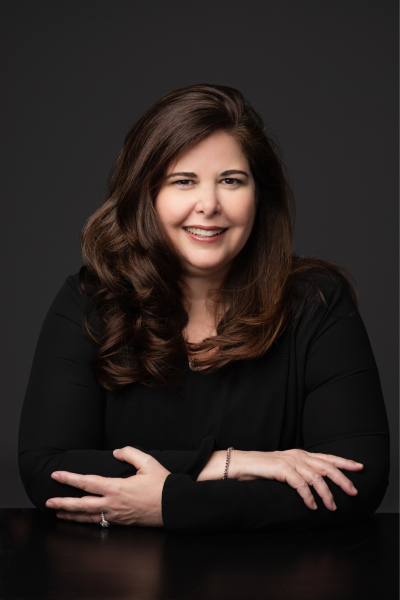 Literary Feast's Lisa Unger Reviewed in the Sun Sentinel