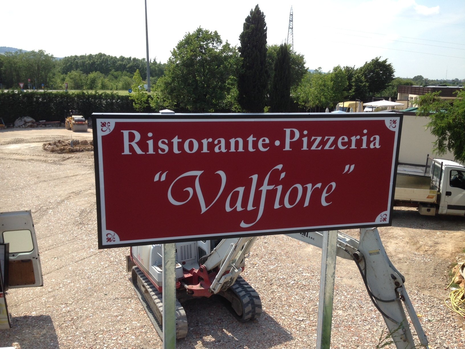 Luci per esercizi | San Lazzaro di Savena | Nuova Neon Crea