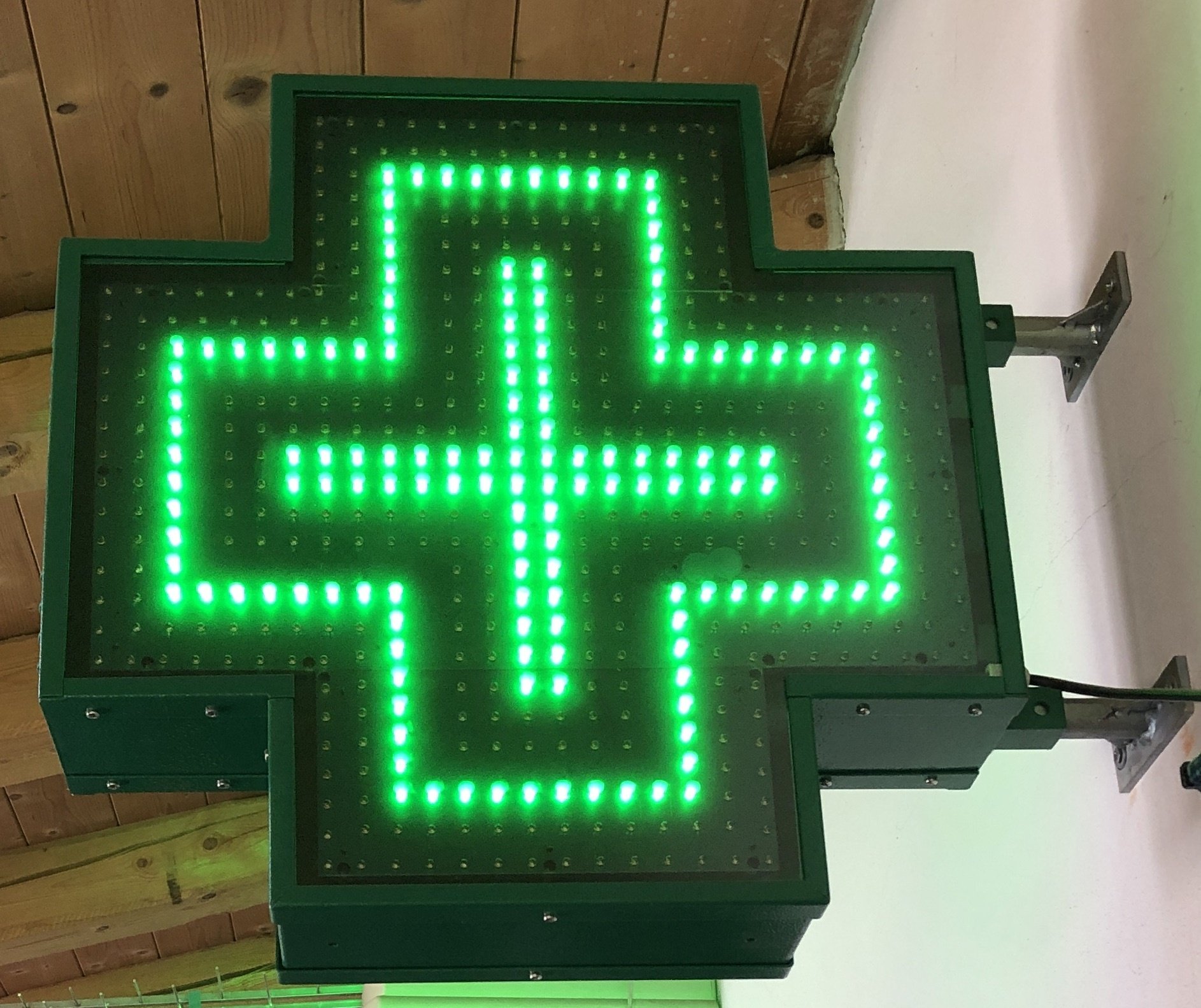 Croci luminose | San Lazzaro di Savena, BO | Nuova Neon Crea