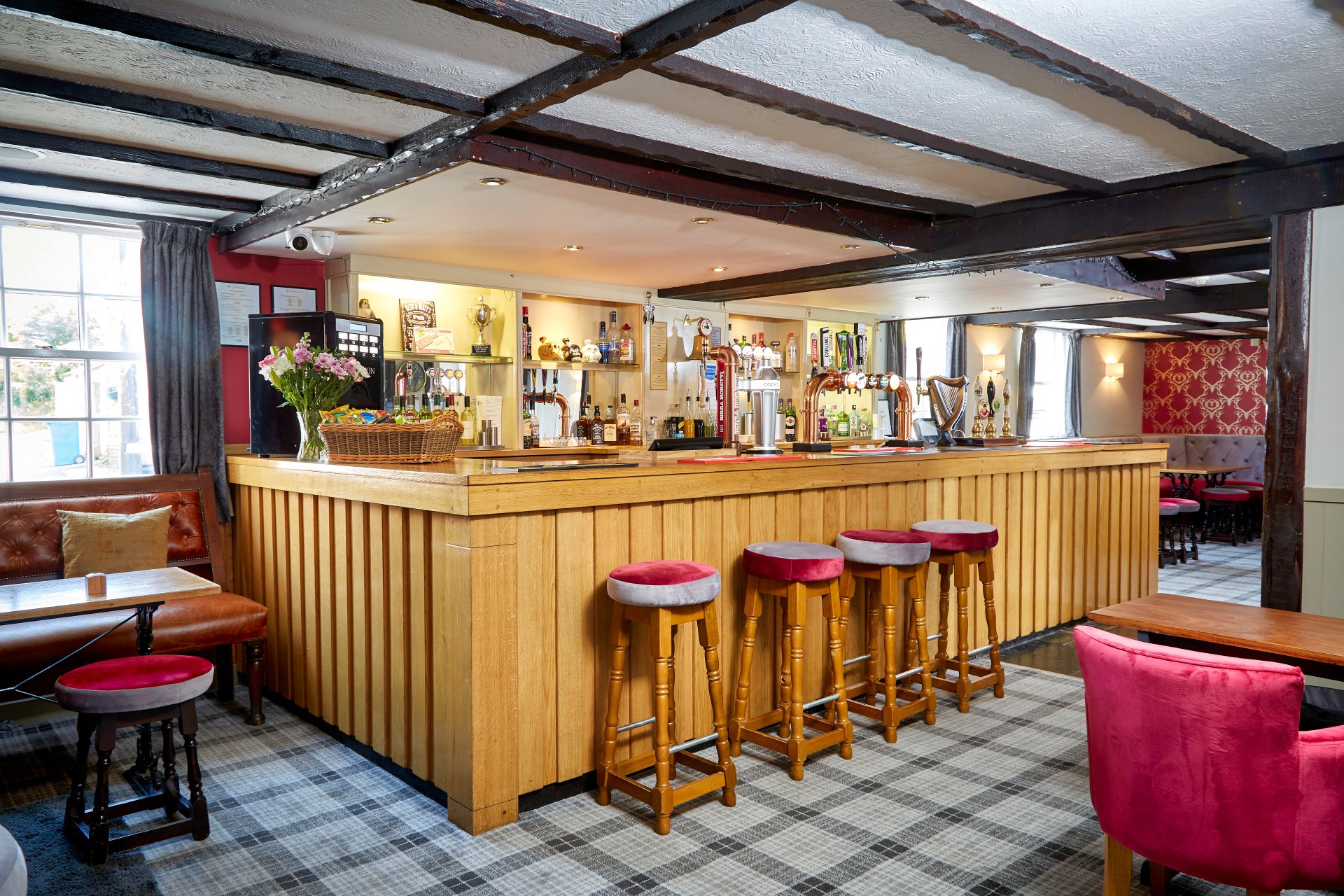 Great British Traditional Pub with Rooms in Withernwick