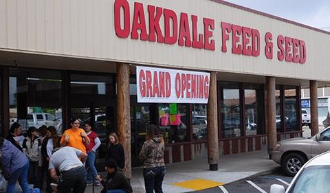 Feed Store & Farm Supplies Oakdale, CA | Oakdale Feed