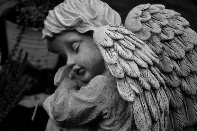 4 Benefits of Choosing Traditional Cremation - St. Louis, MO