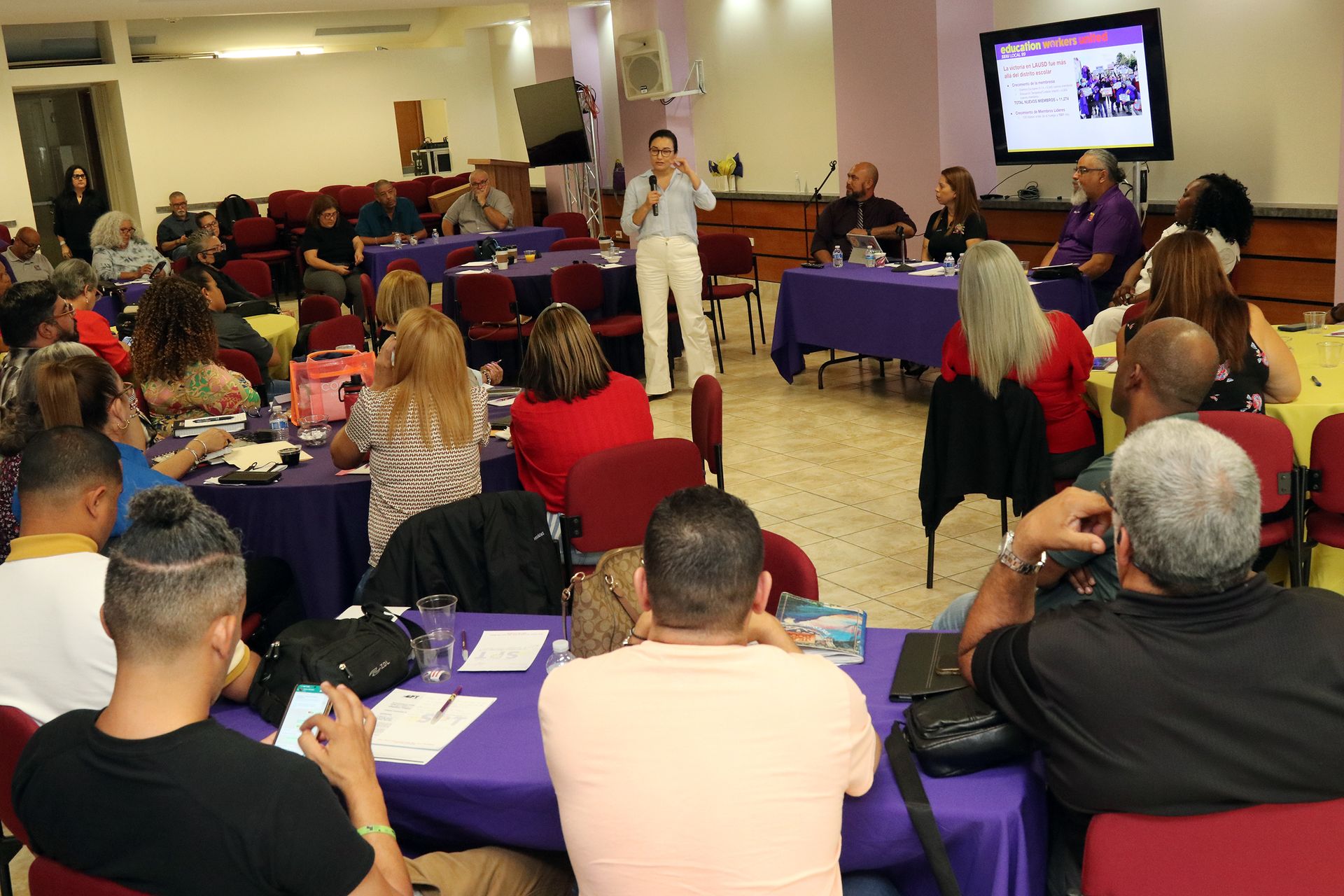 Exitoso conversatorio entre líderes de SPT y Local 99