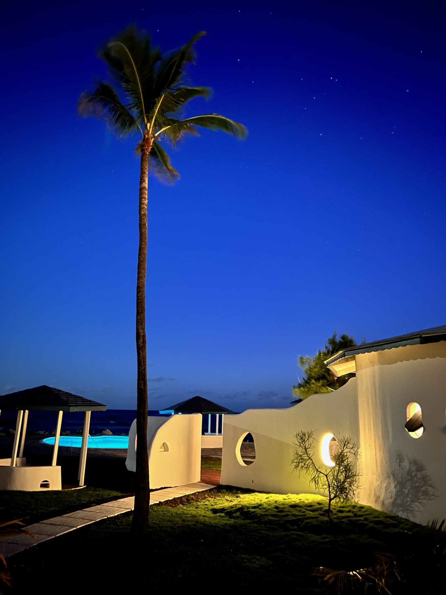 Ocean Blue Resort | Beautiful oceanfront boutique south coast hotel in ...