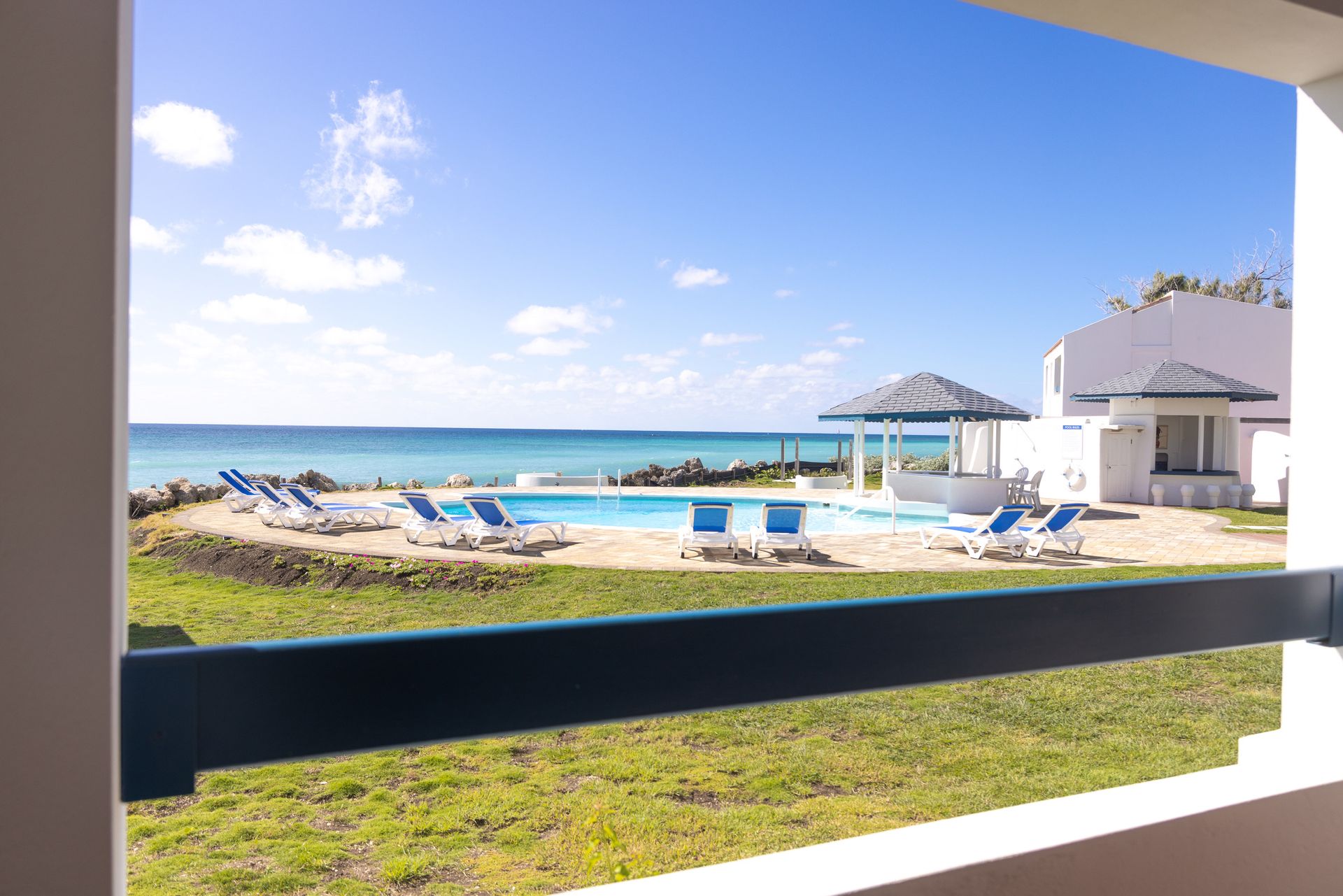 OceanBlue Resort | Rooms | Private en-suite hotel rooms in Barbados ...