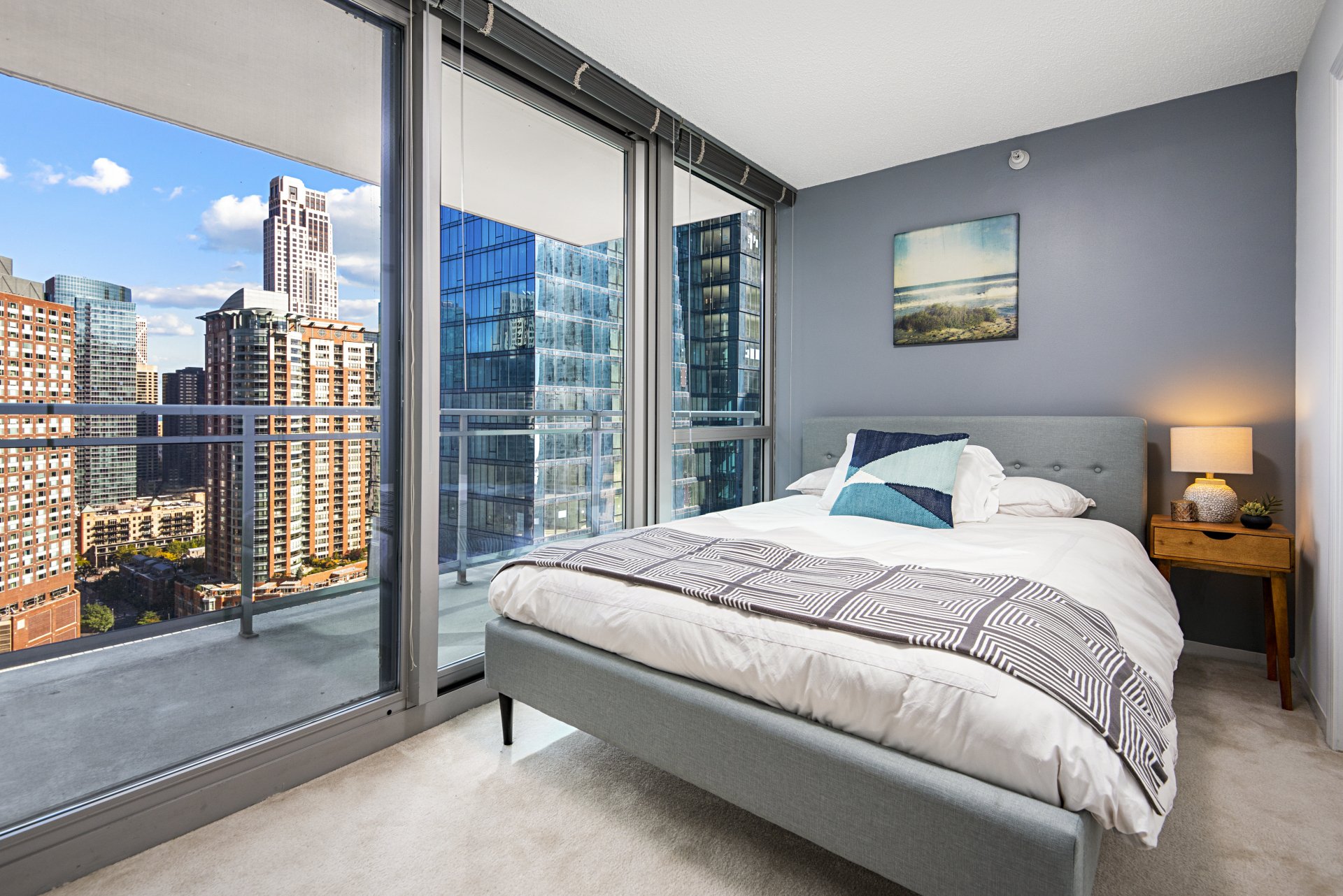 High-Rise Apartments In Chicago, IL | Shoreham & Tides