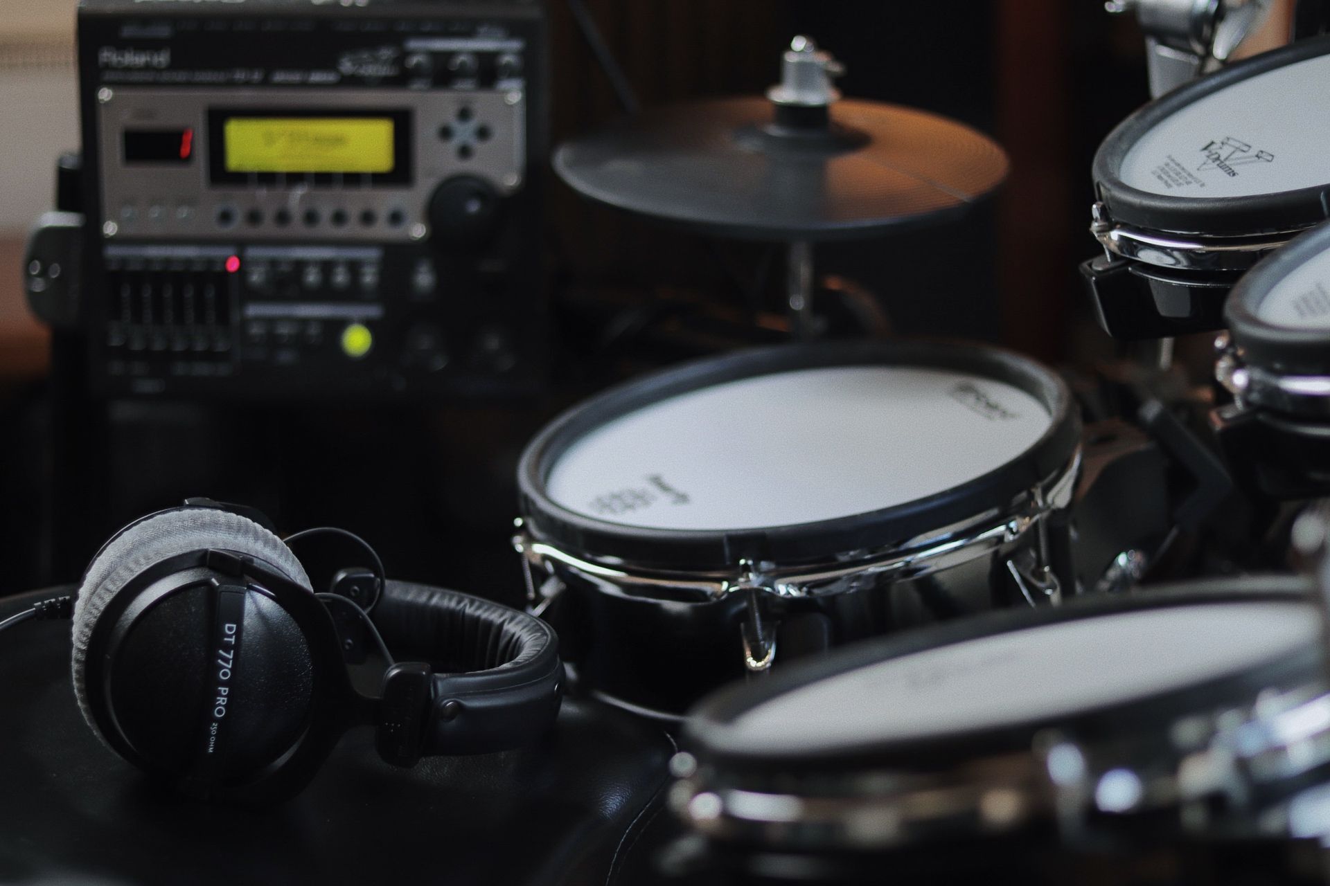 Live Custom MIDI Drum Tracks - Online Drum Recording Service ...