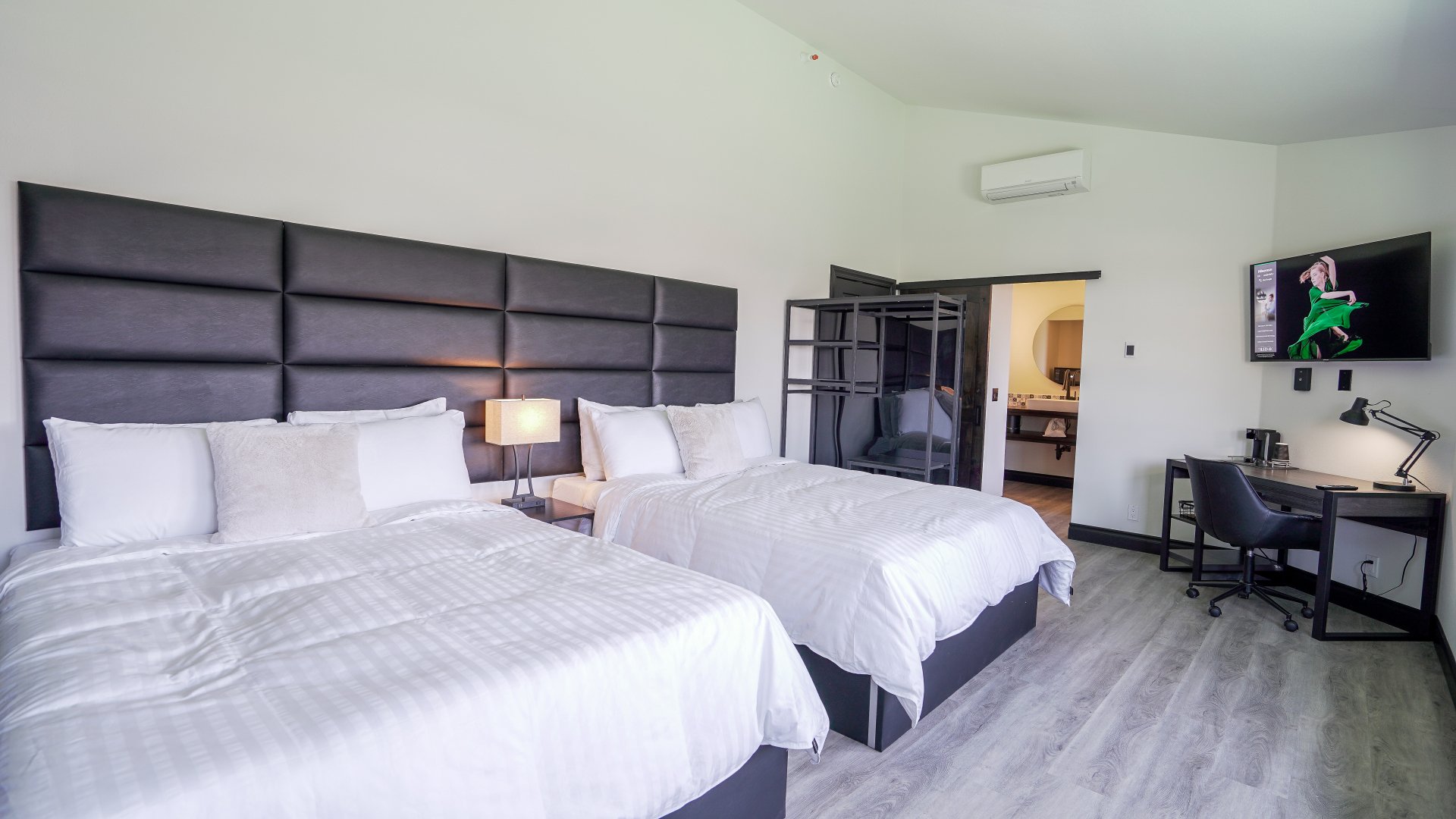 Cozy Lodging | Icon Inn | Ellensburg, WA