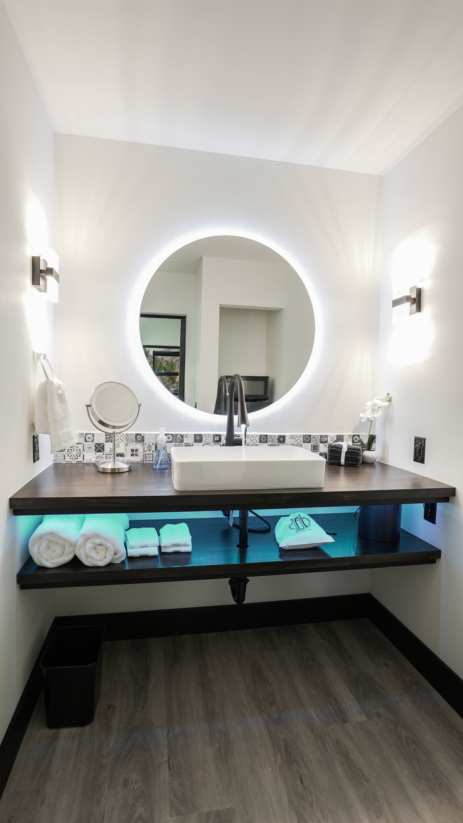 Cozy Lodging | Icon Inn | Ellensburg, WA