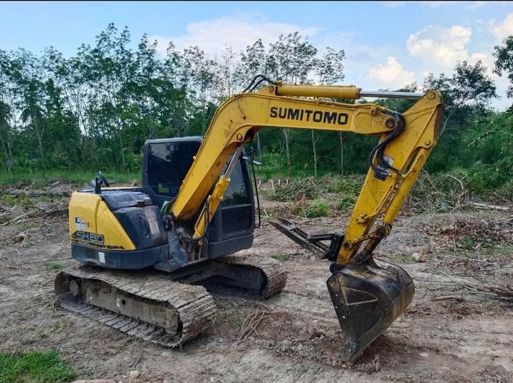 Excavator hire | Brisbane