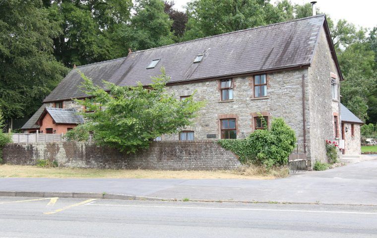 Heart of Wales Line I Where to Stay