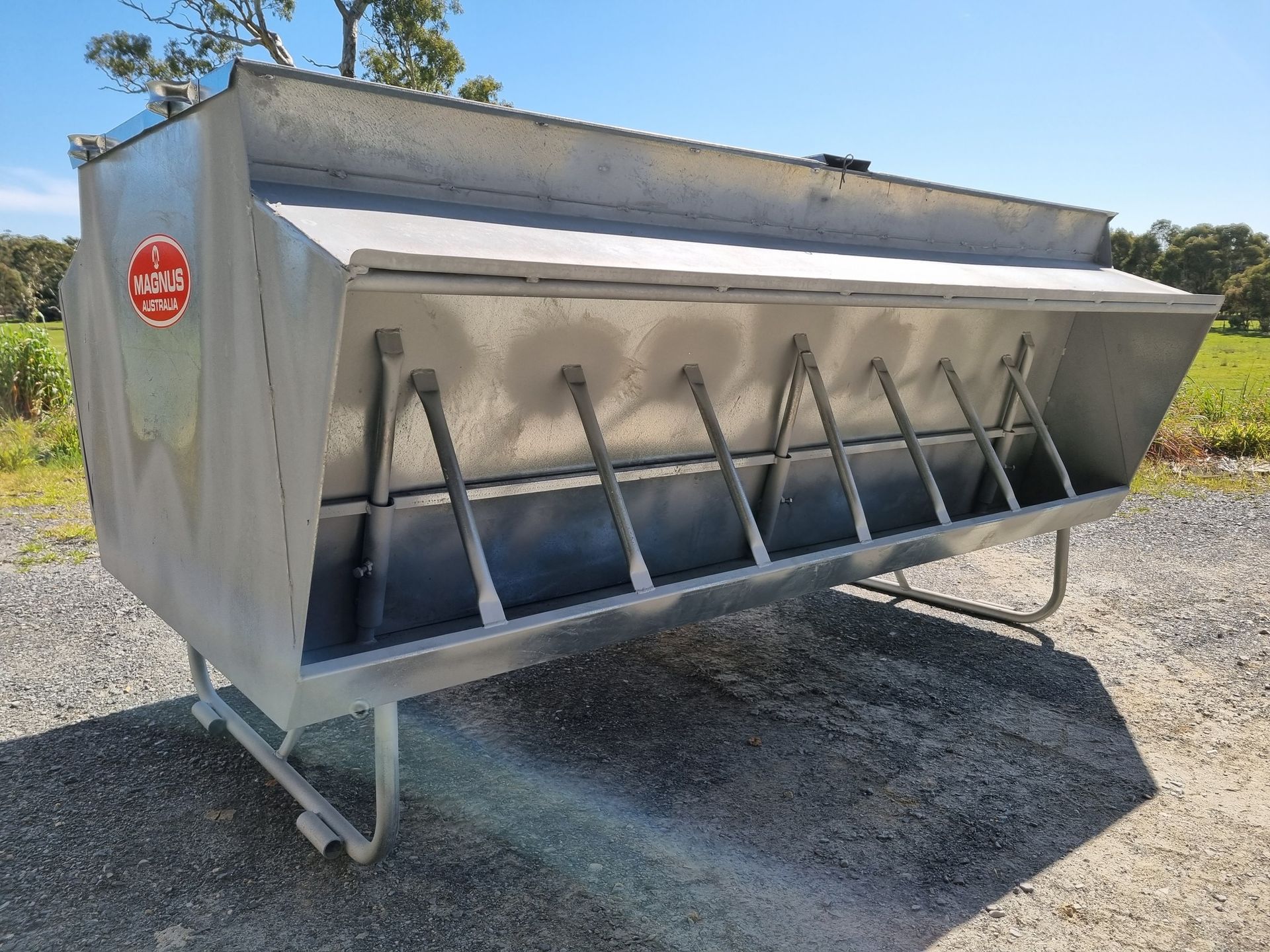 Heavy Duty Hay & Grain Feeders Designed & Made in Mt Pleasant