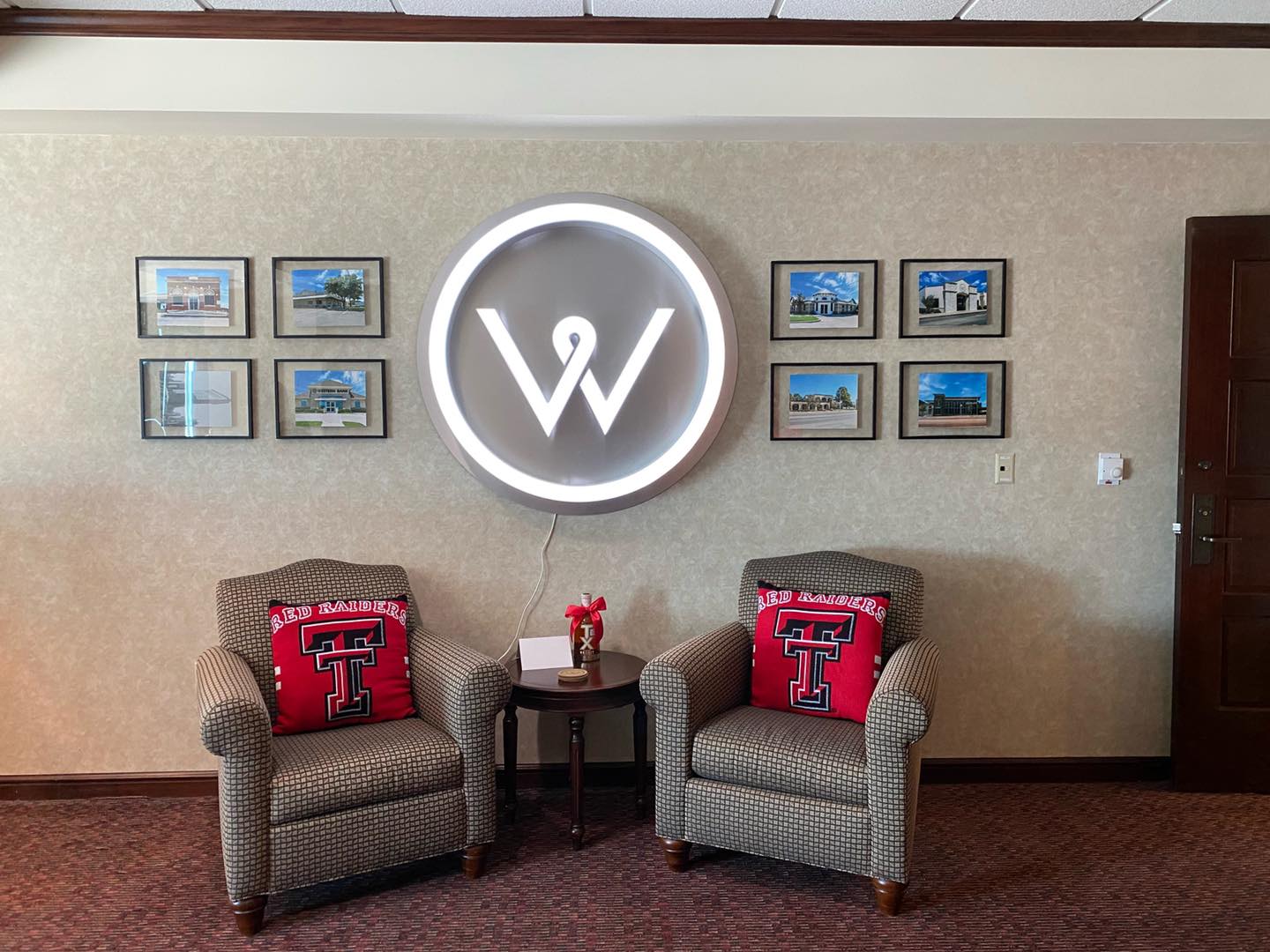 Business LED & Pole Signs | Lubbock, TX | Delta Signs