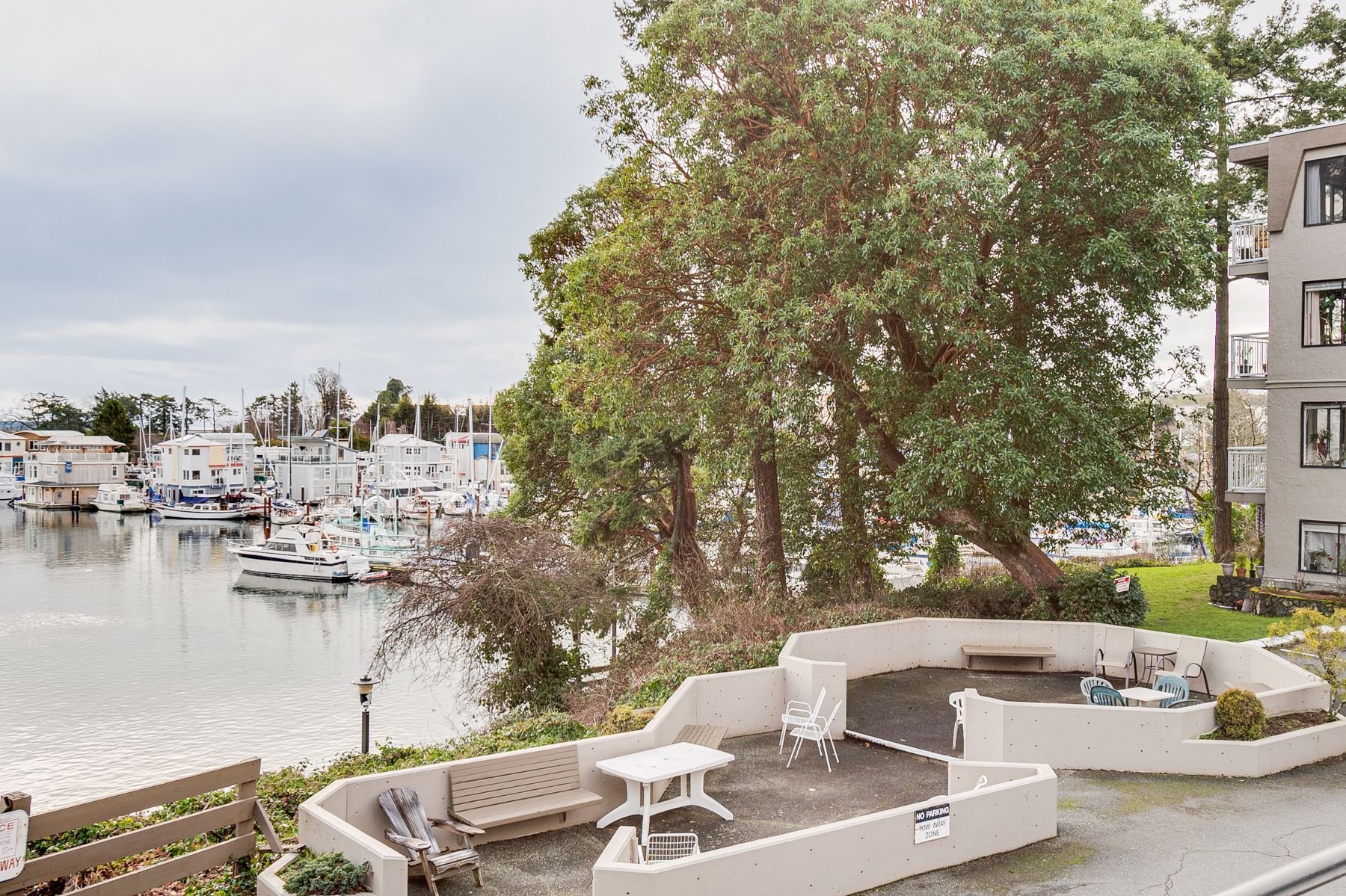 Seaside Place Apartments - Gallery