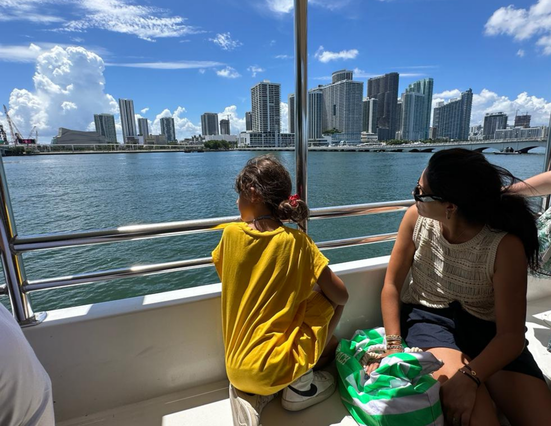 Miami Celebrity Boat Tour - 90 minute Star Island Cruises!