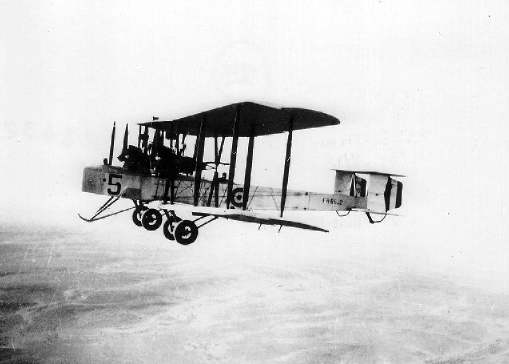 No 4 FLYING TRAINING SCHOOL