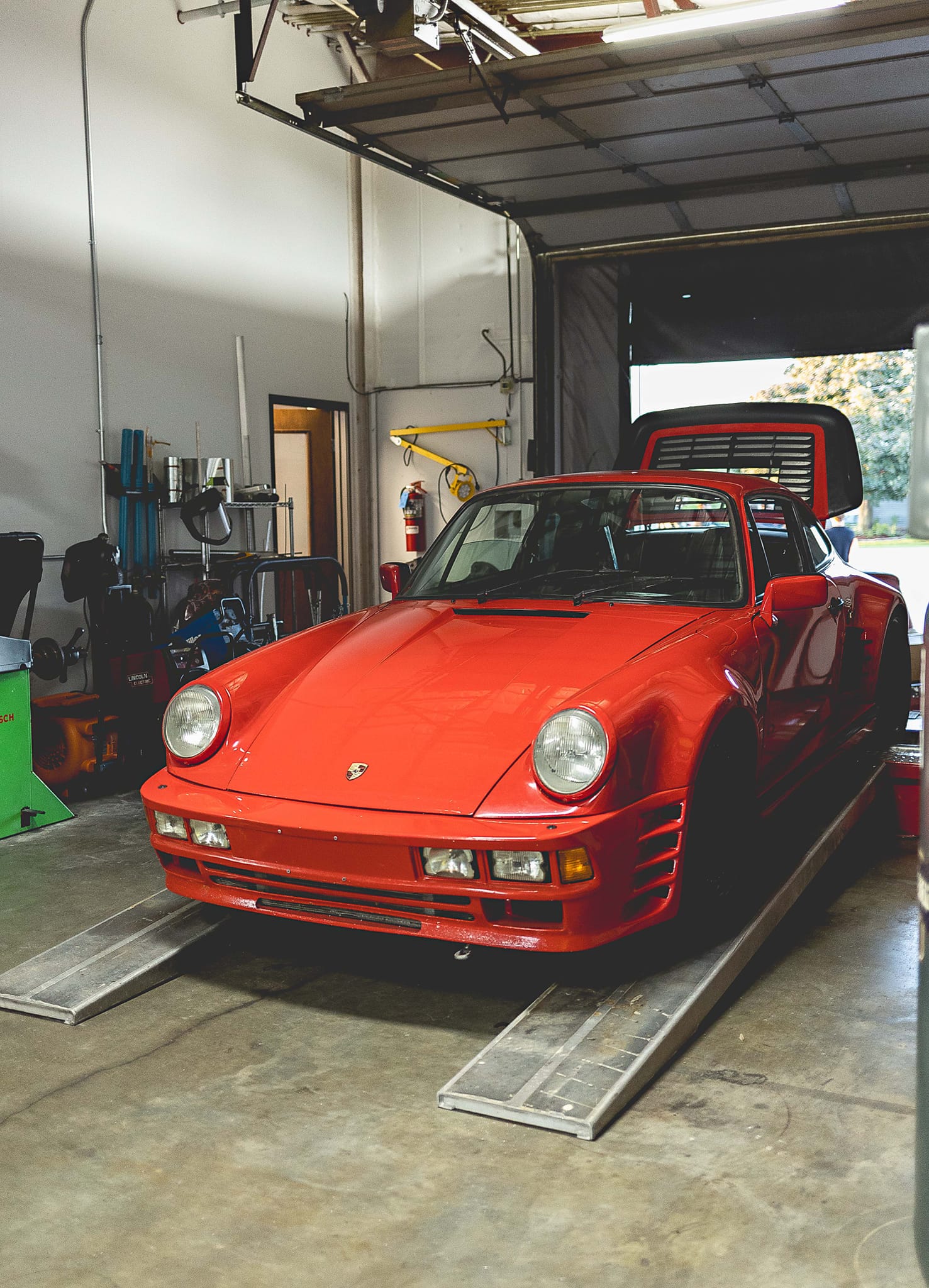 Joe's Garage - Mechanic Services in Glendale | European Car Specialists