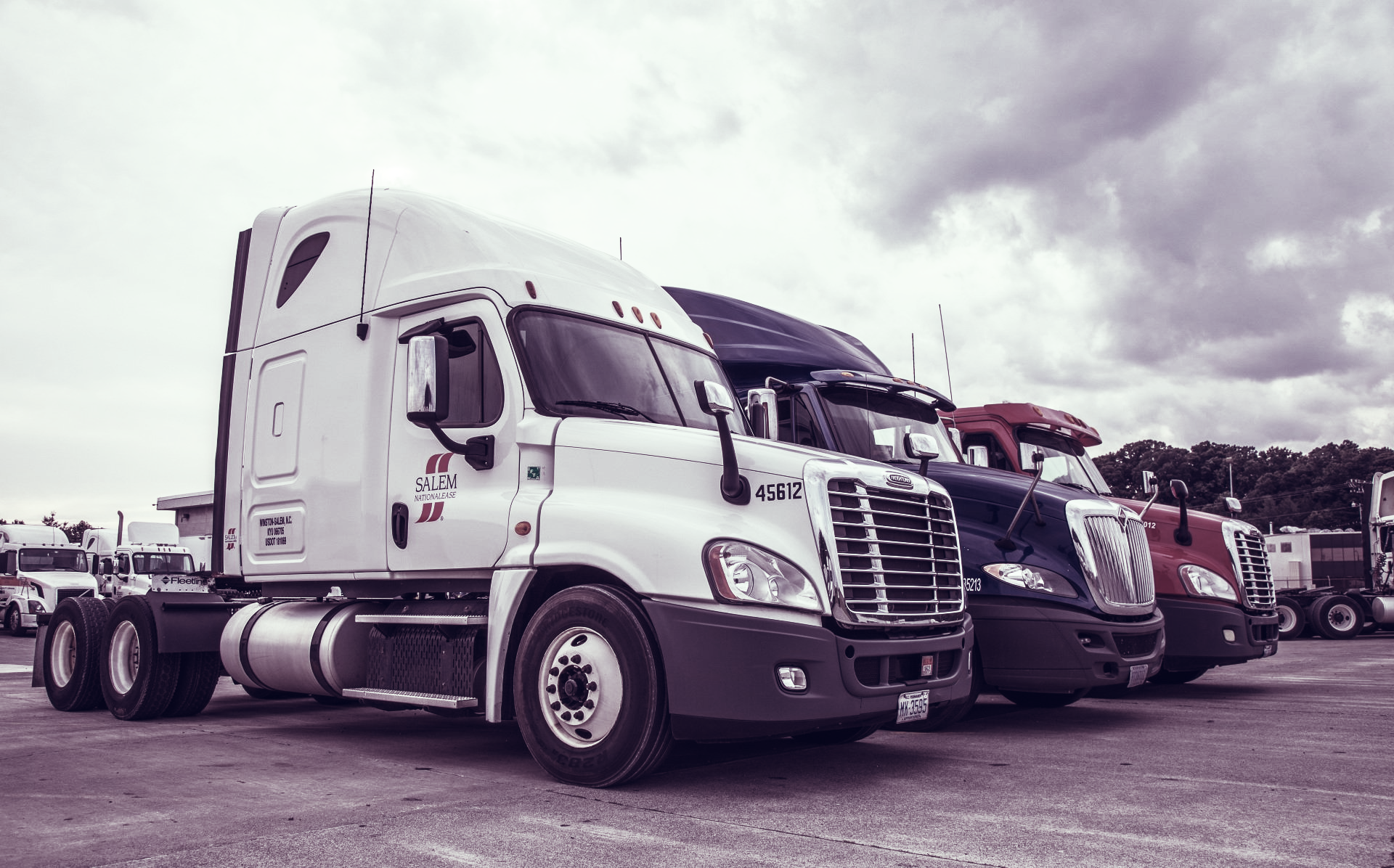 Truck & Trailer Leasing | Salem Leasing Corporation