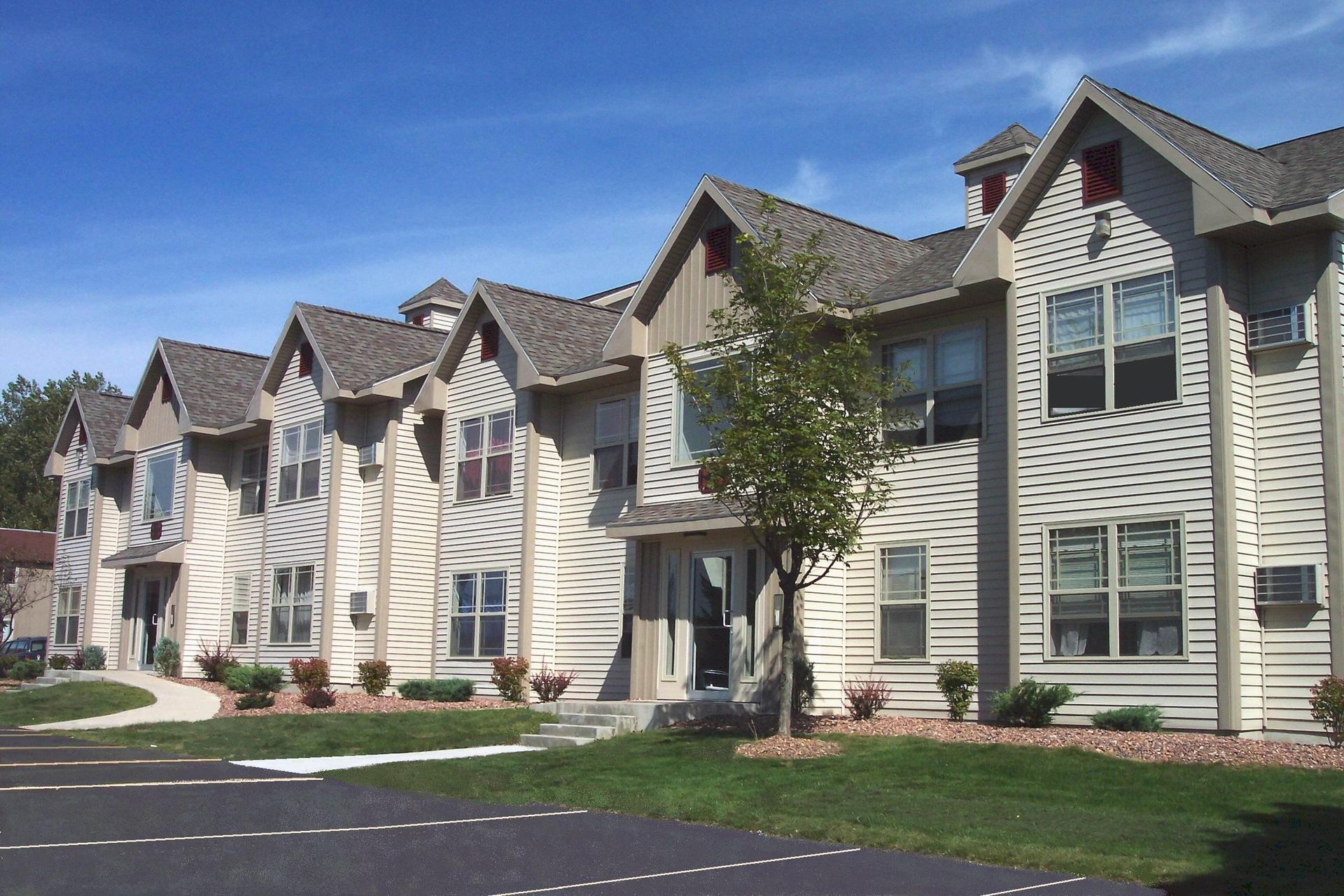 Home - DLH Properties