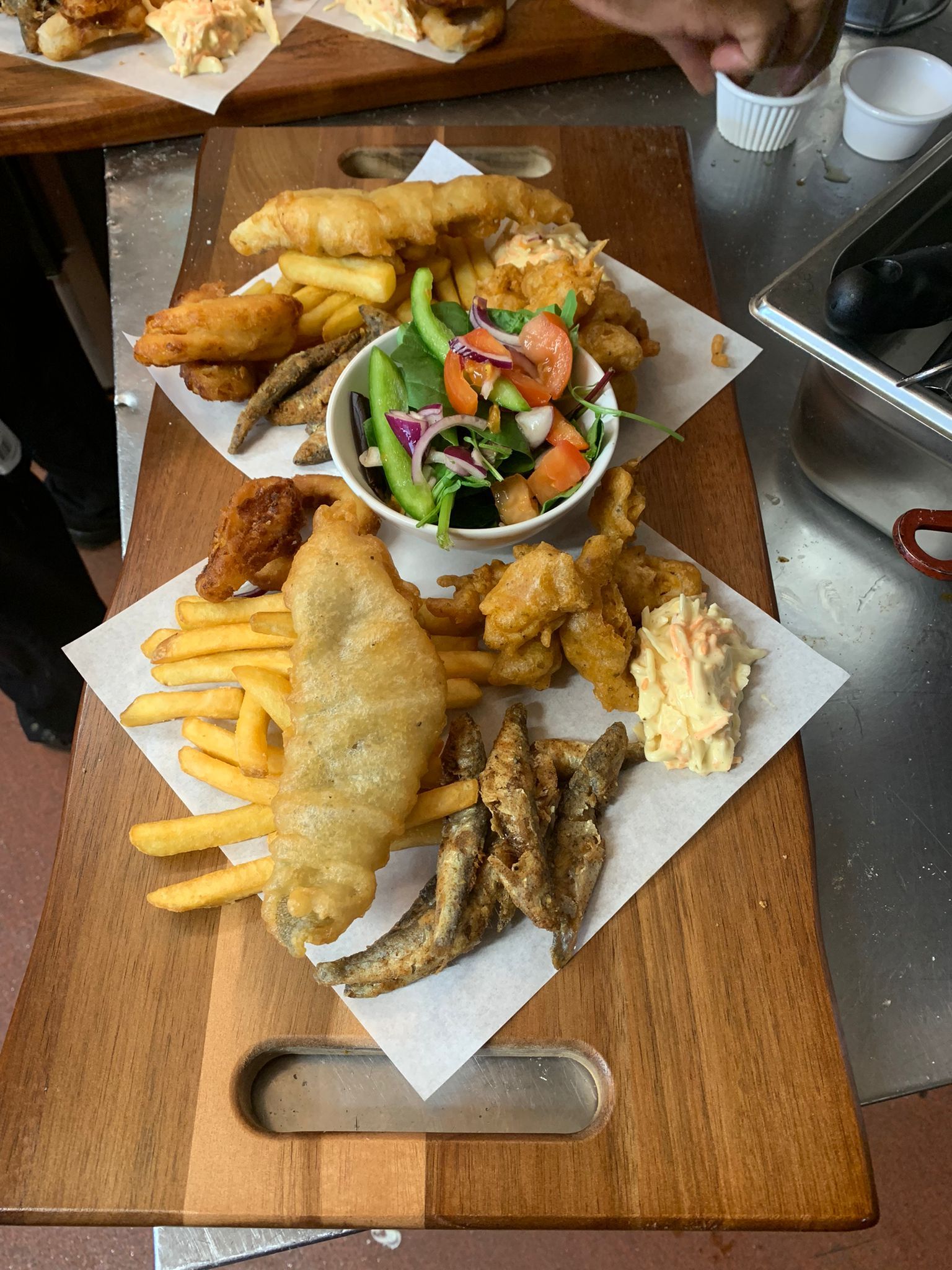 Delicious Food and Wine Menu | The Elm Tree Pub, Ringwood