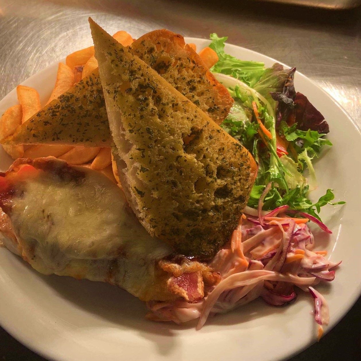 Delicious Food and Wine Menu | The Elm Tree Pub, Ringwood