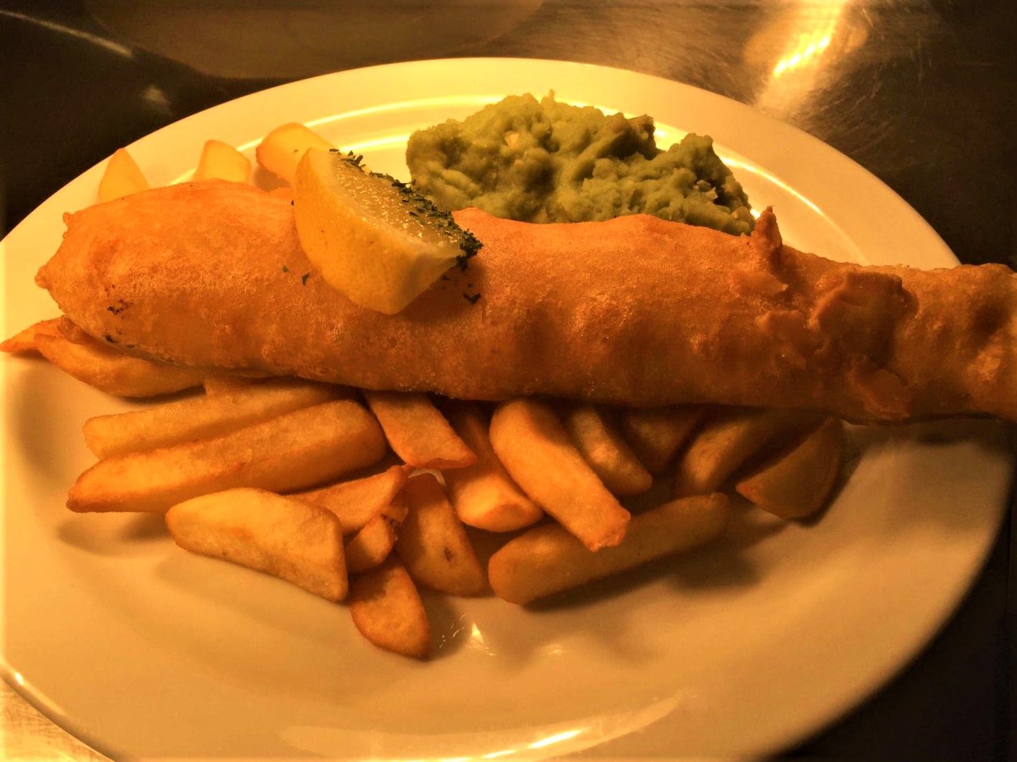 Delicious Food and Wine Menu | The Elm Tree Pub, Ringwood