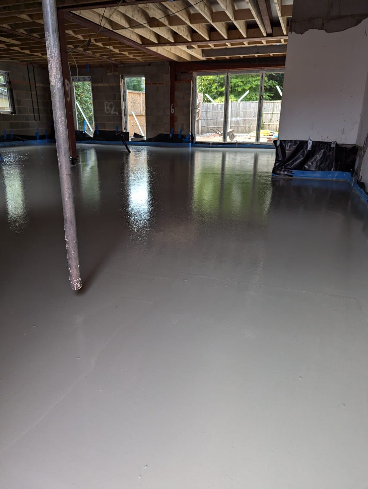 Floor screed installation process | Clockwork Screed