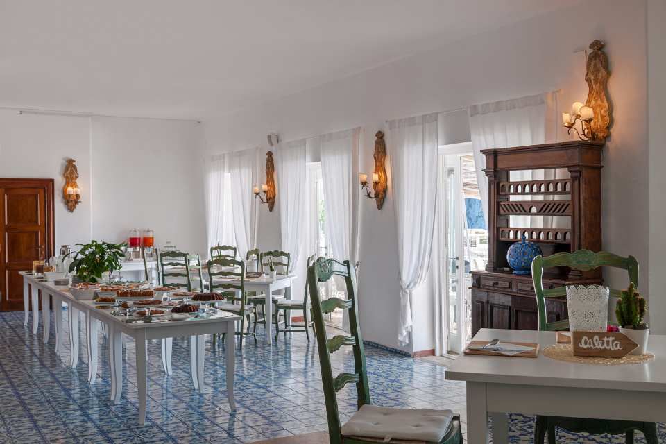 Hotel with breakfast | Ponza | Hotel Chiaia di Luna