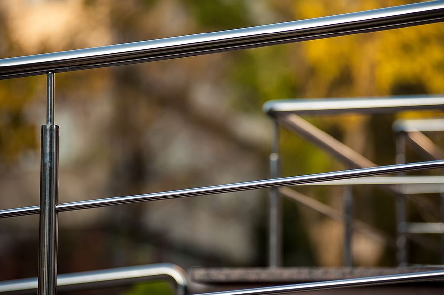 Commercial railing contractors for new or repair work
