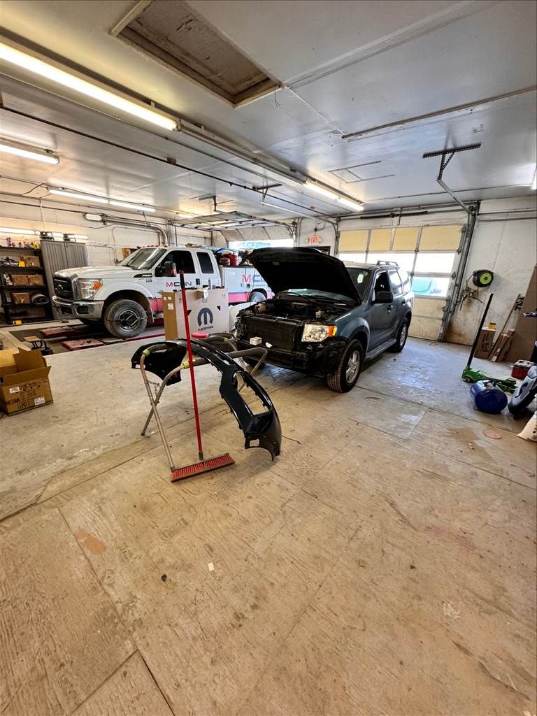 DIAMOND AUTO BODY LLC