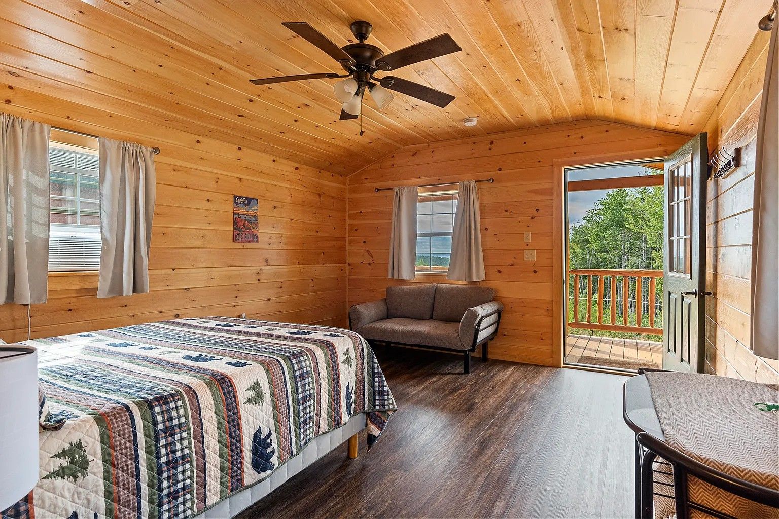 The Bluff House Inn, Maine: Inns and Cabins overlooking Frenchman bay