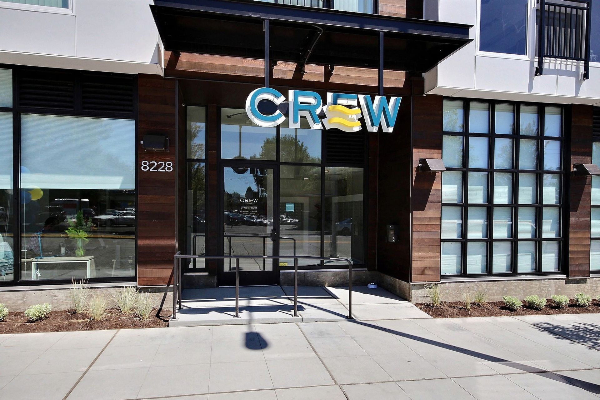 CREW Apartments | Spacious Apartments in Seattle, WA