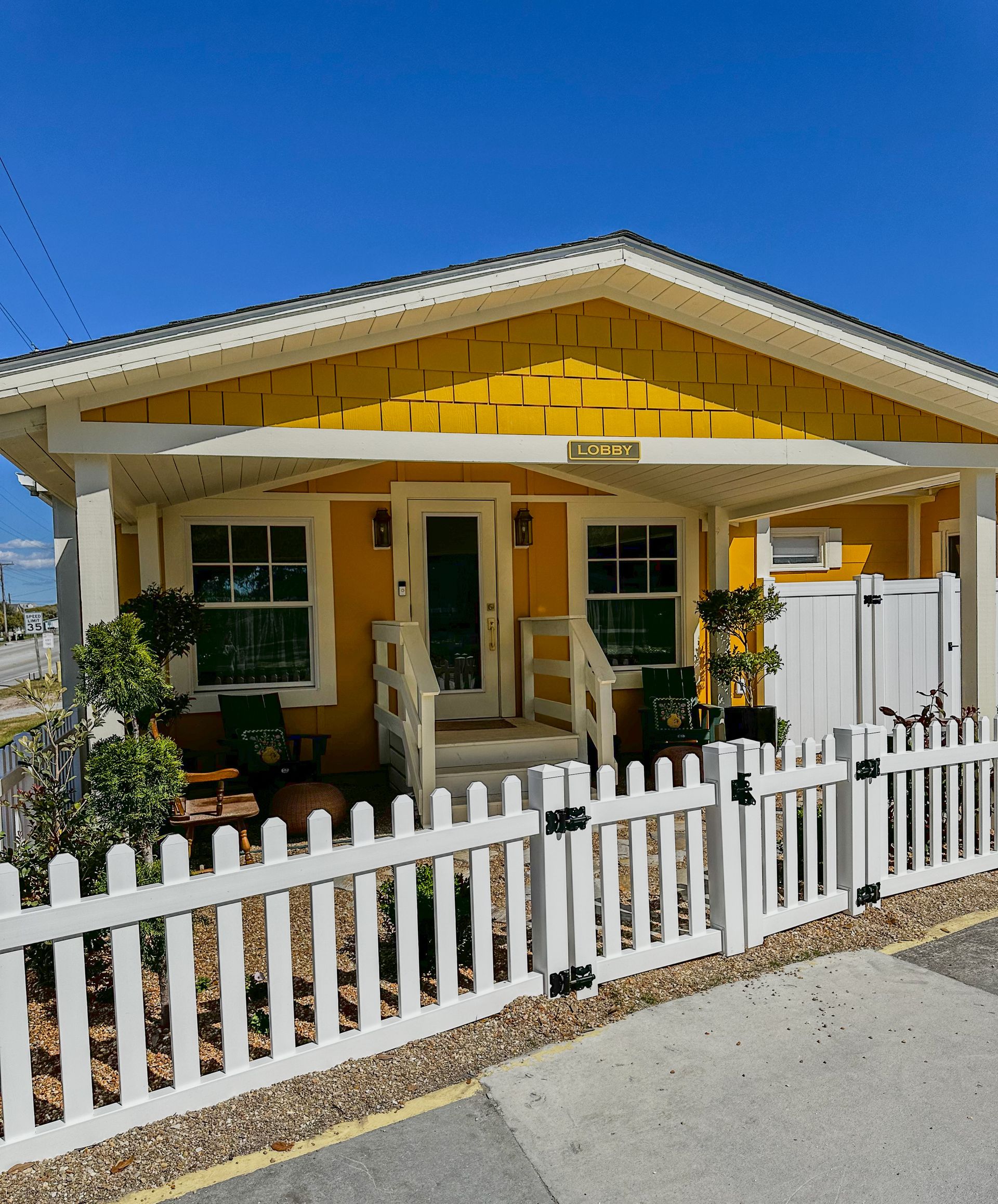 Gallery | The William & Garland Motel