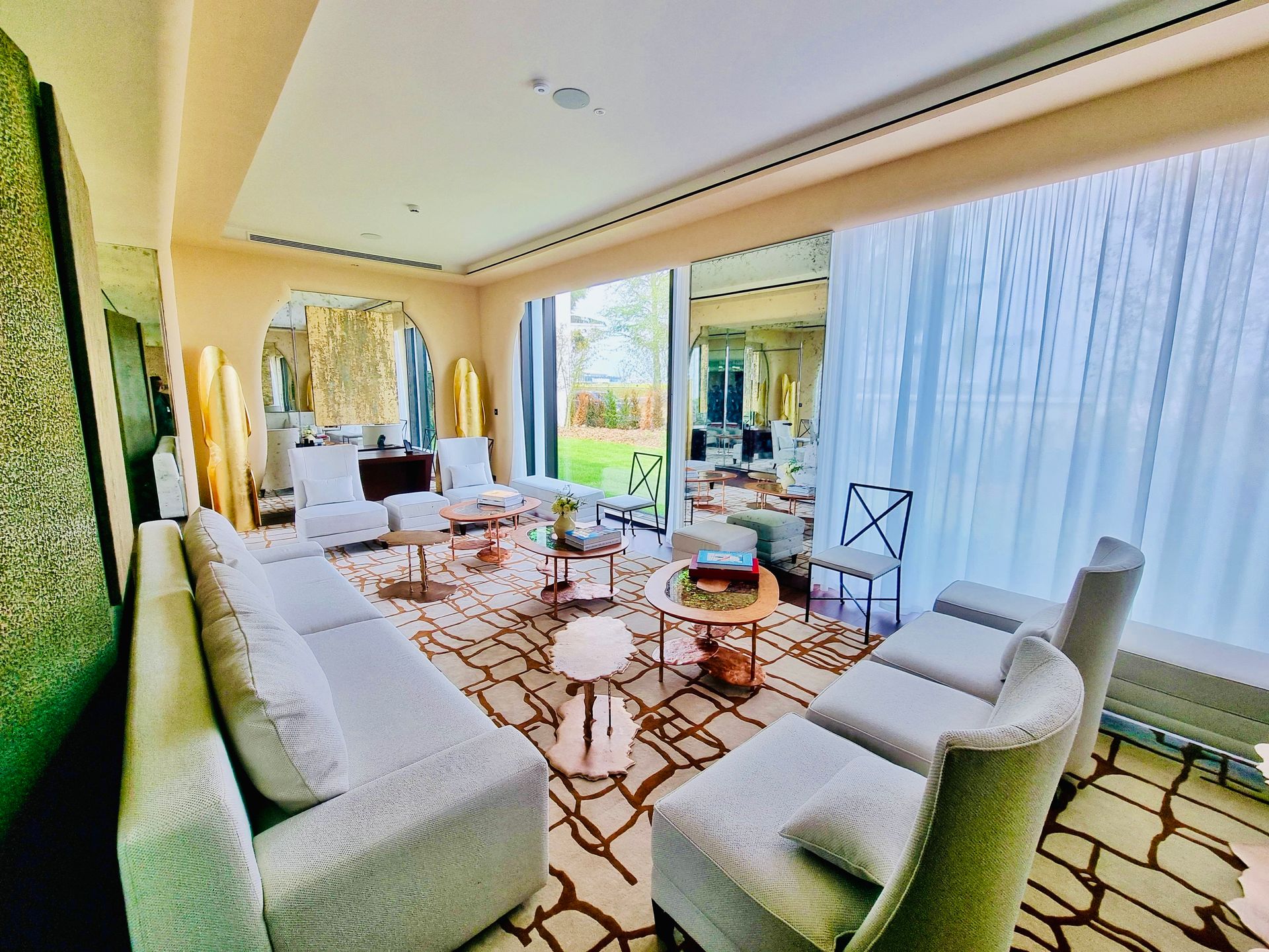 Paris Airport VIP Service Airport Concierge Service Meet and Greet