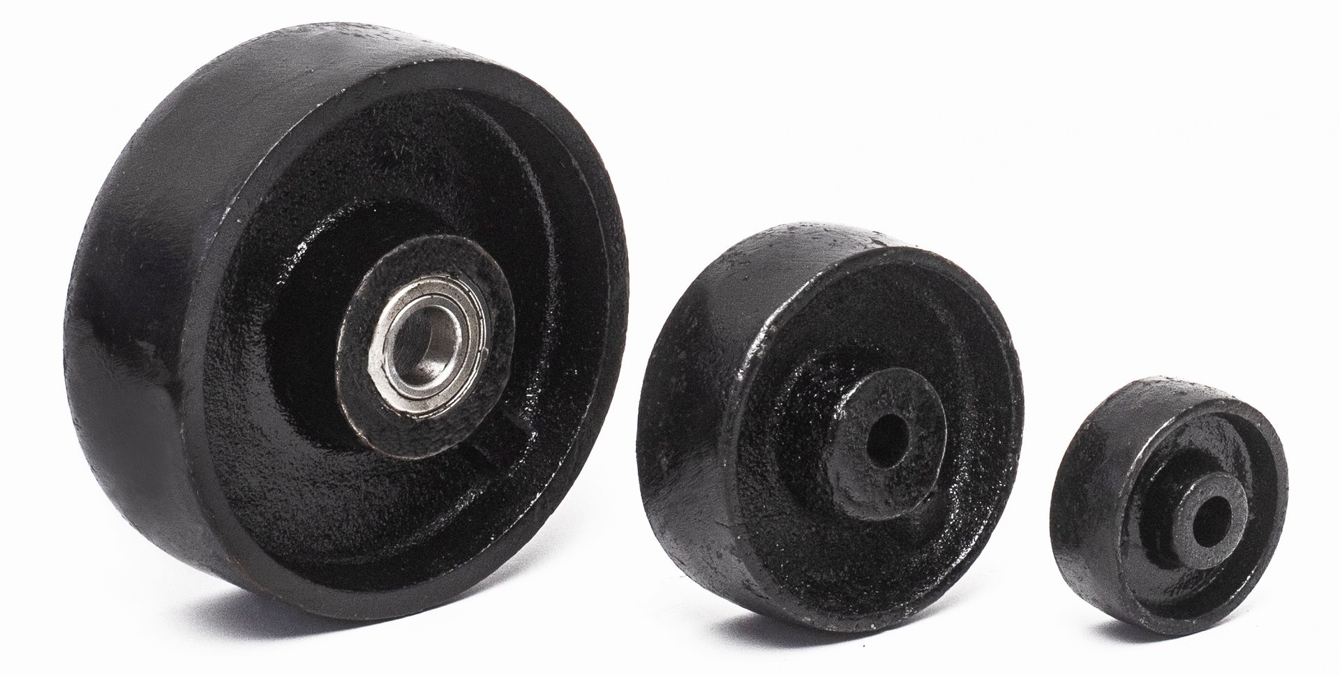 Plain bore or ball bearing cast iron wheels.