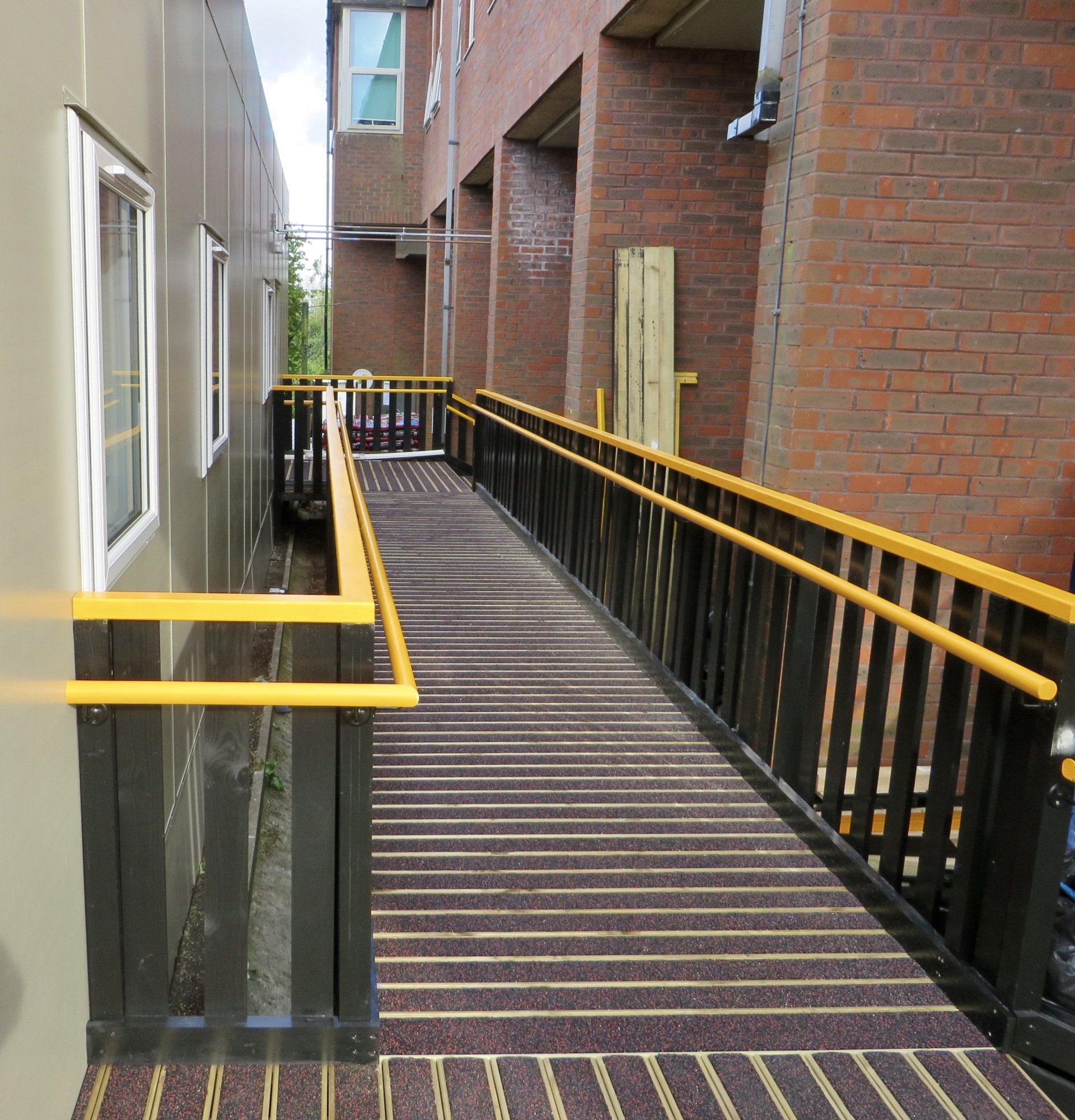 Wheelchair Ramps With Safest Anti-Slip Surface