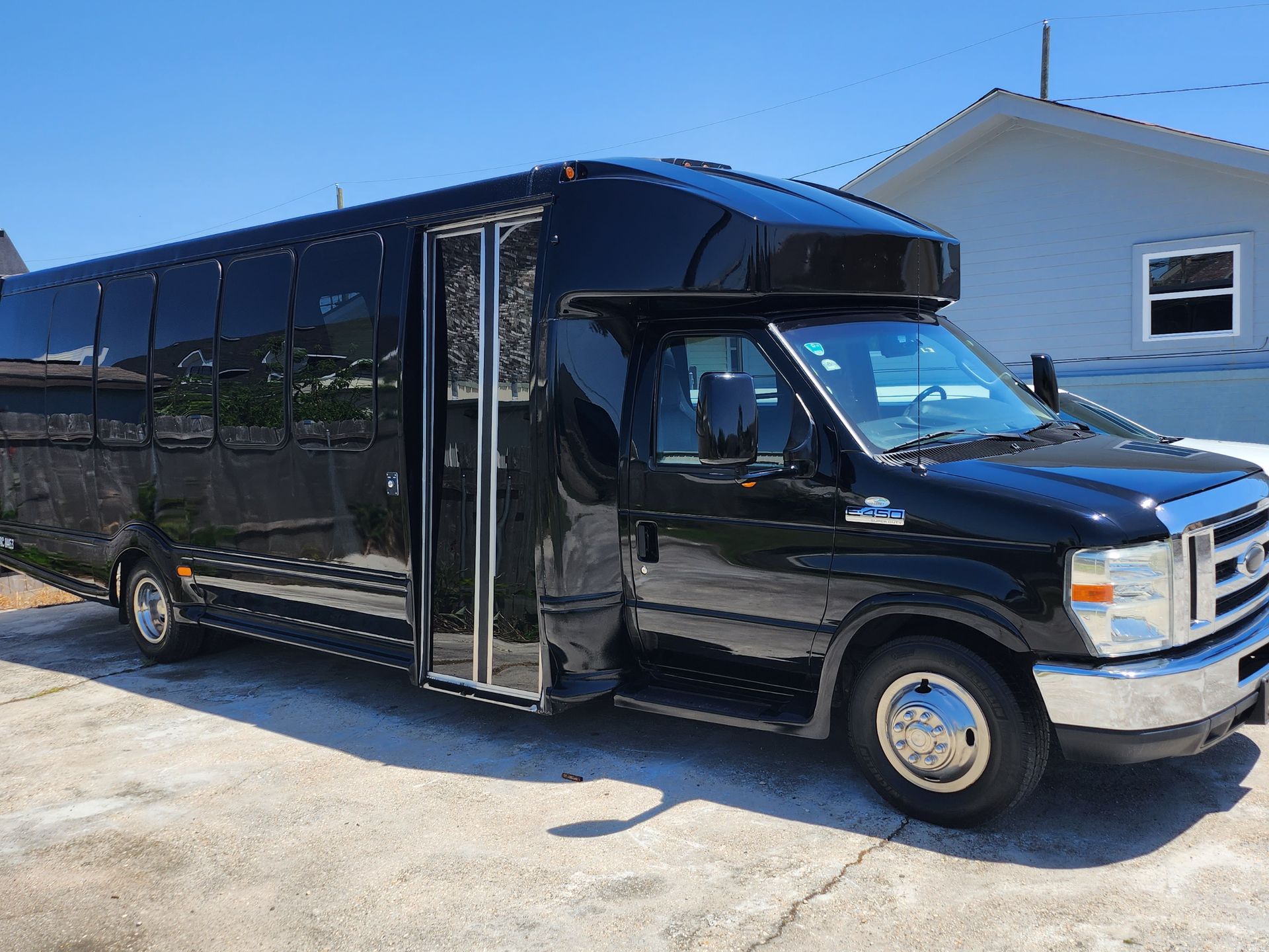 Our Luxury Fleet | Luxury Rides LLC