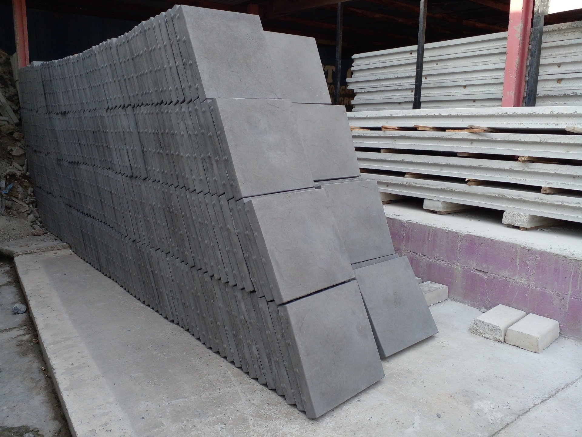 Vibracrete Walling|Precast Walling Cape Town|Poles & Posts